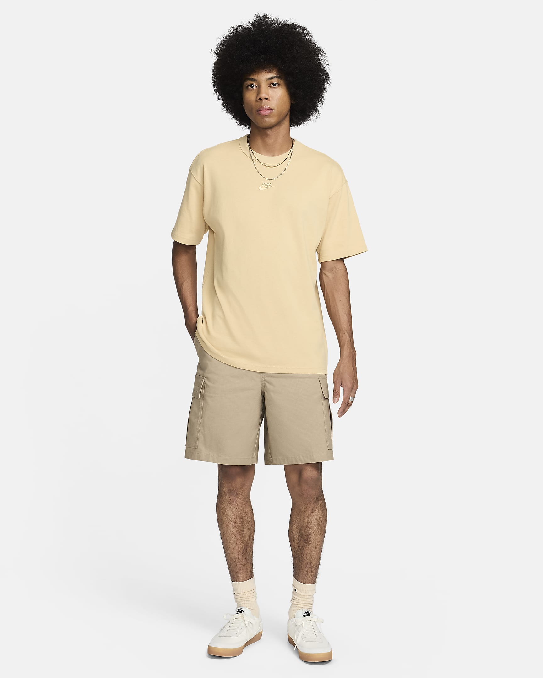 T-shirt Nike Sportswear Premium Essentials para homem. Nike PT