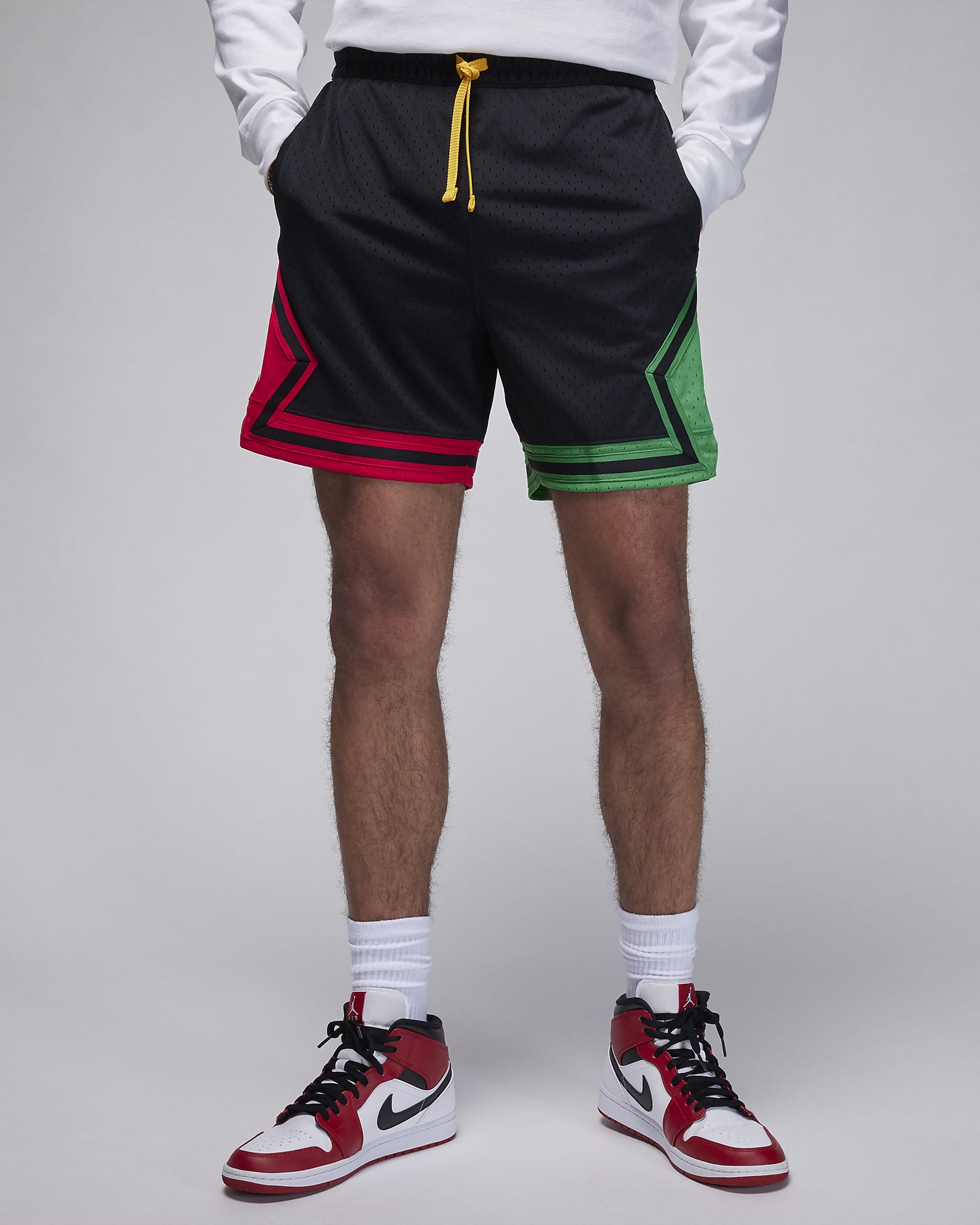 Jordan Quai 54 Men's Diamond Shorts. Nike IL