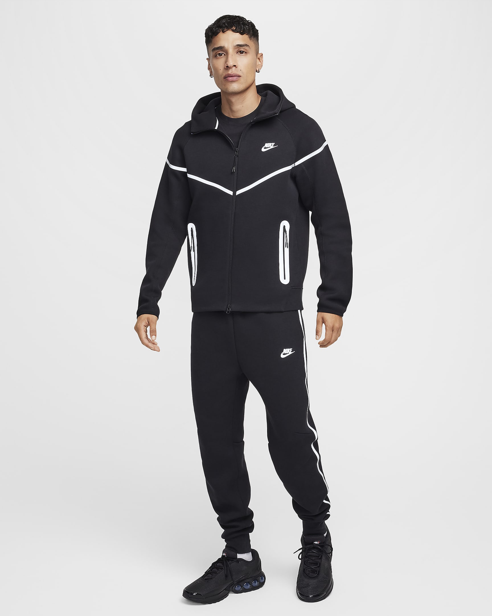 Nike Tech Men's Reflective Design Details Fleece Joggers. Nike HU Nike Tech Men's Reflective Design Details Fleece Joggers. Nike HU