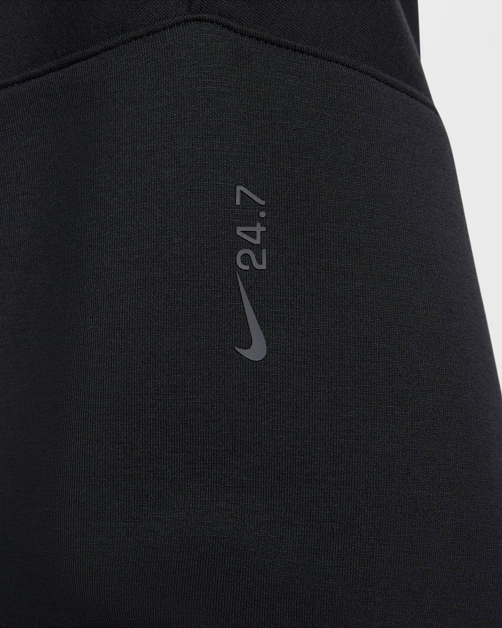 Nike 24.7 ImpossiblySoft Women's Dri-FIT Oversized 1/2-Zip Top. Nike SG
