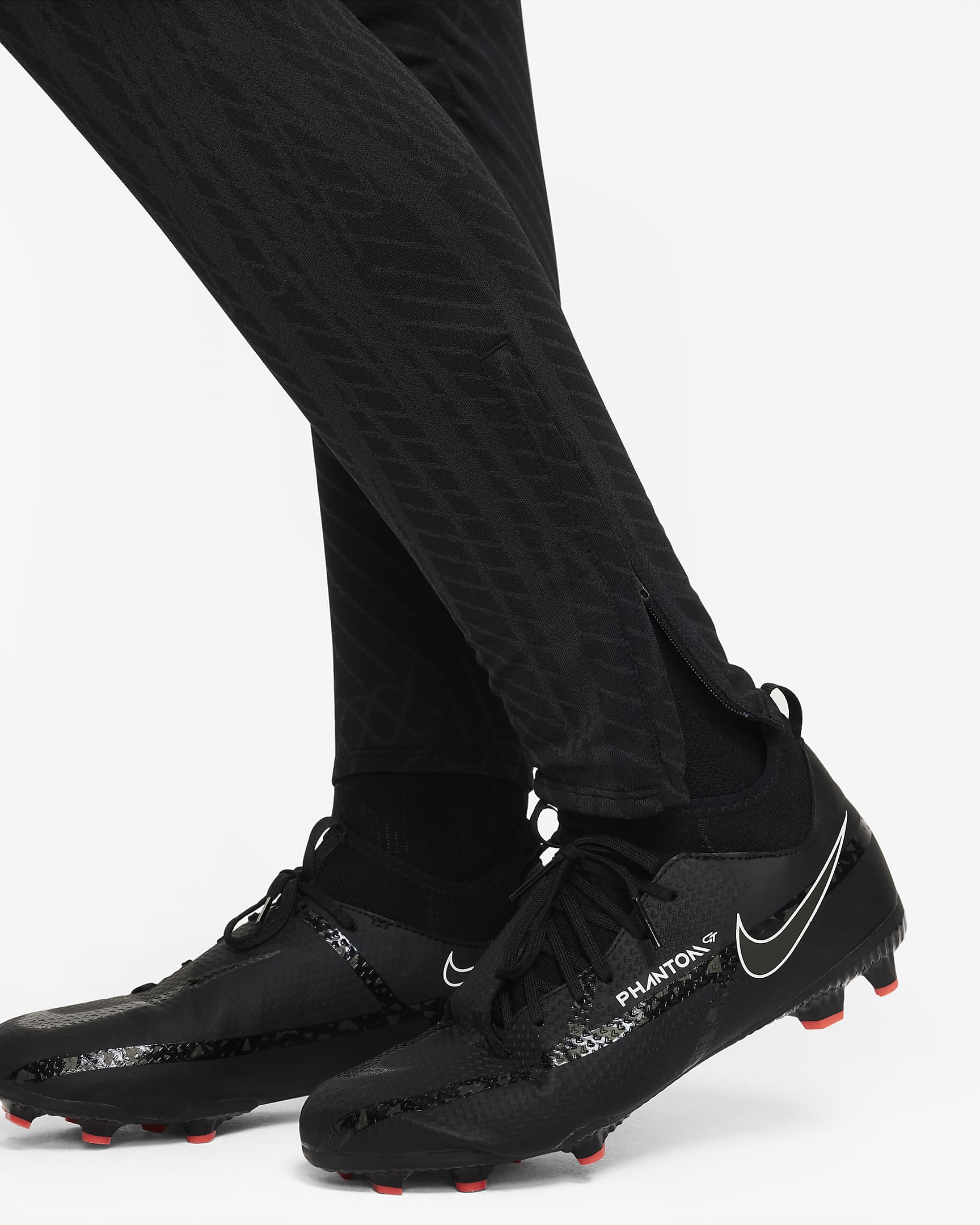 Nike Dri-FIT Strike Older Kids' Football Pants. Nike NZ