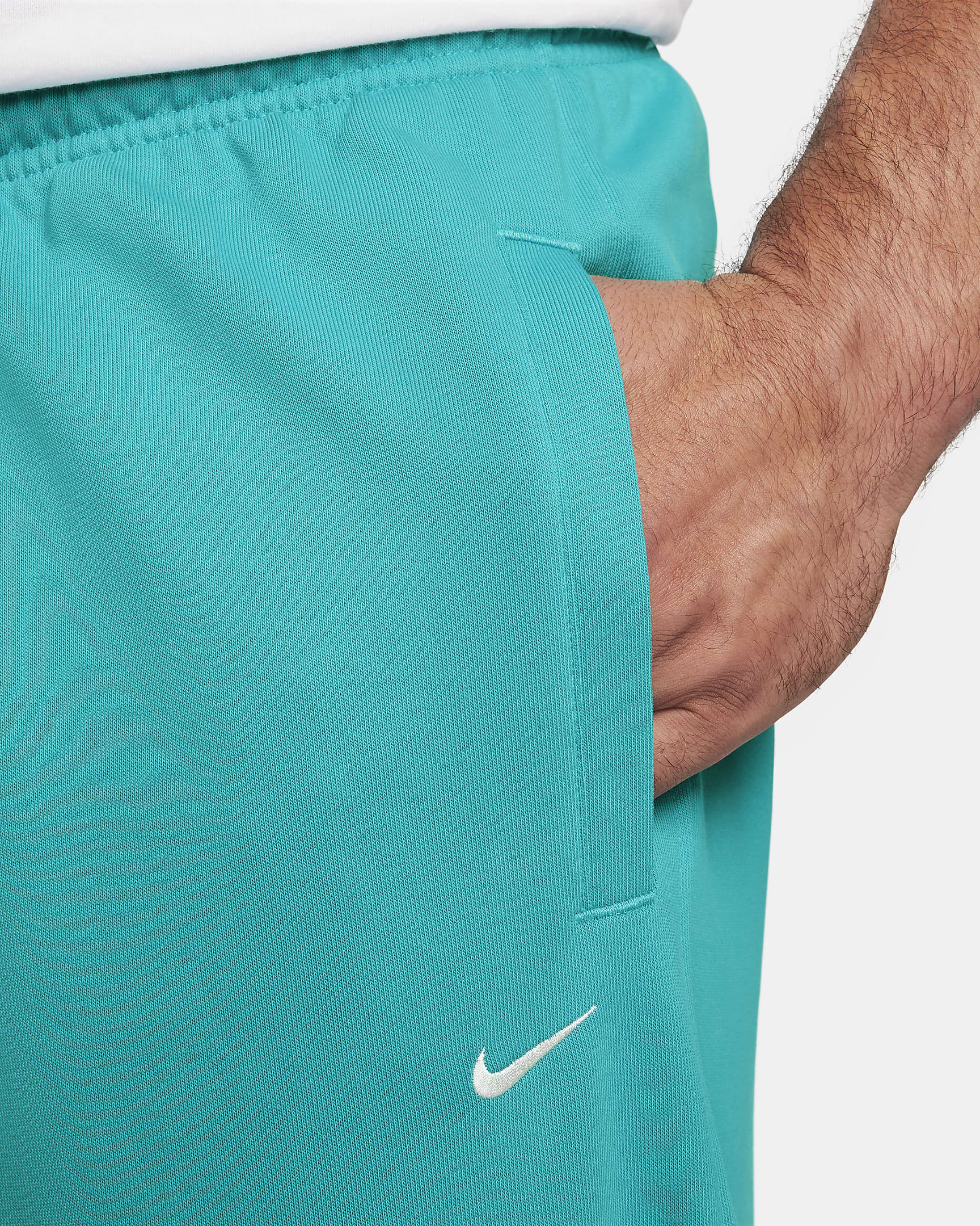 Nike Standard Issue Men's Dri-FIT Basketball Trousers. Nike DK