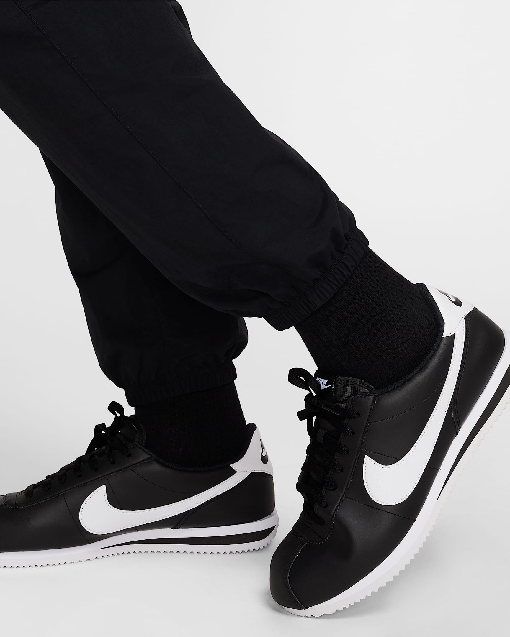 Nike Club Men's Woven Cargo Pants. Nike.com