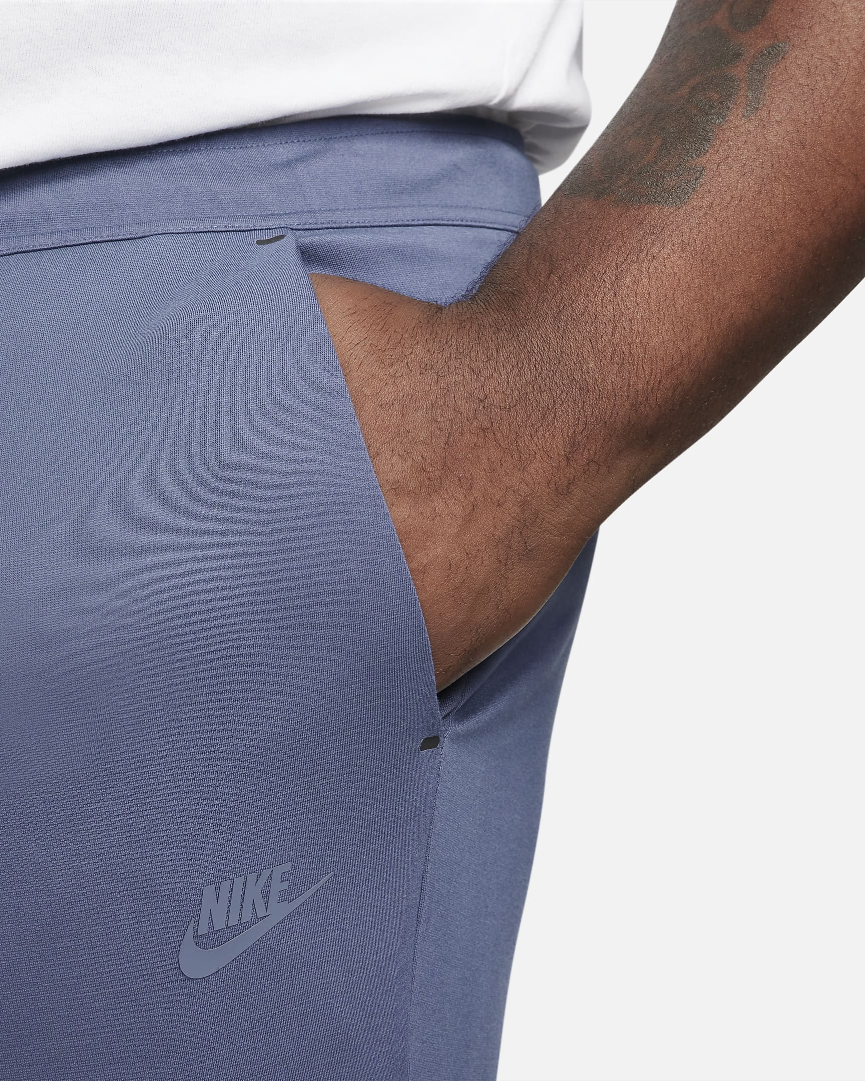 Nike Sportswear Tech Fleece Lightweight Mens Slim Fit Jogger Tracksuit