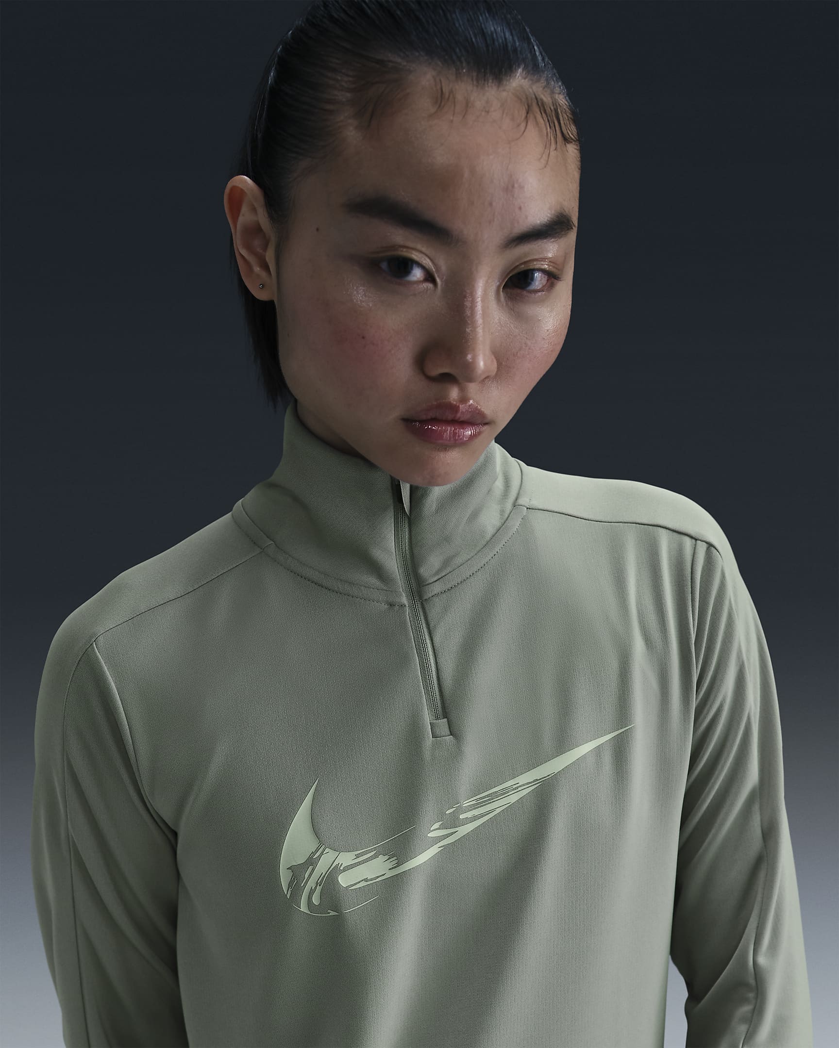 เสื้อวิ่งมิดเลเยอร์ซิปสั้นผู้หญิง Dri-FIT Nike Swoosh Nike TH