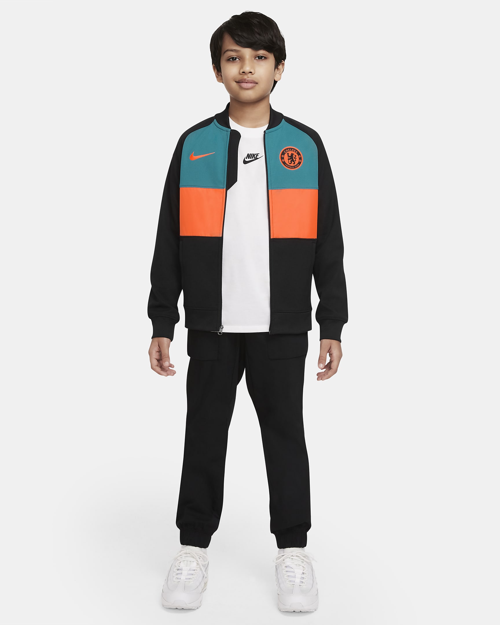 Chelsea F.C. Older Kids' Full-Zip Football Tracksuit Jacket. Nike SE