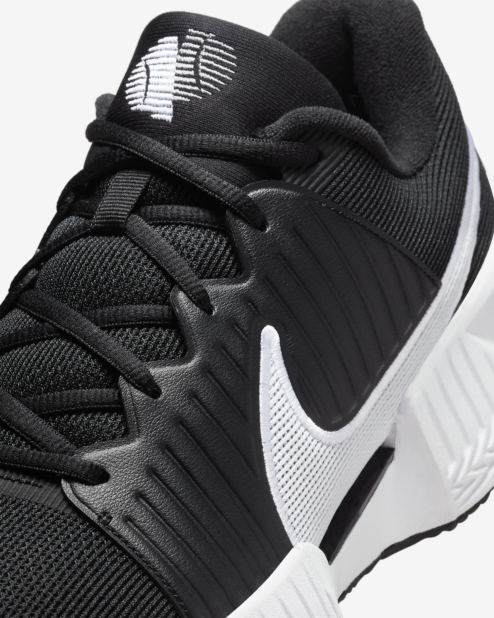Nike Zoom GP Challenge Pro Men's Clay Court Tennis Shoes. Nike SE