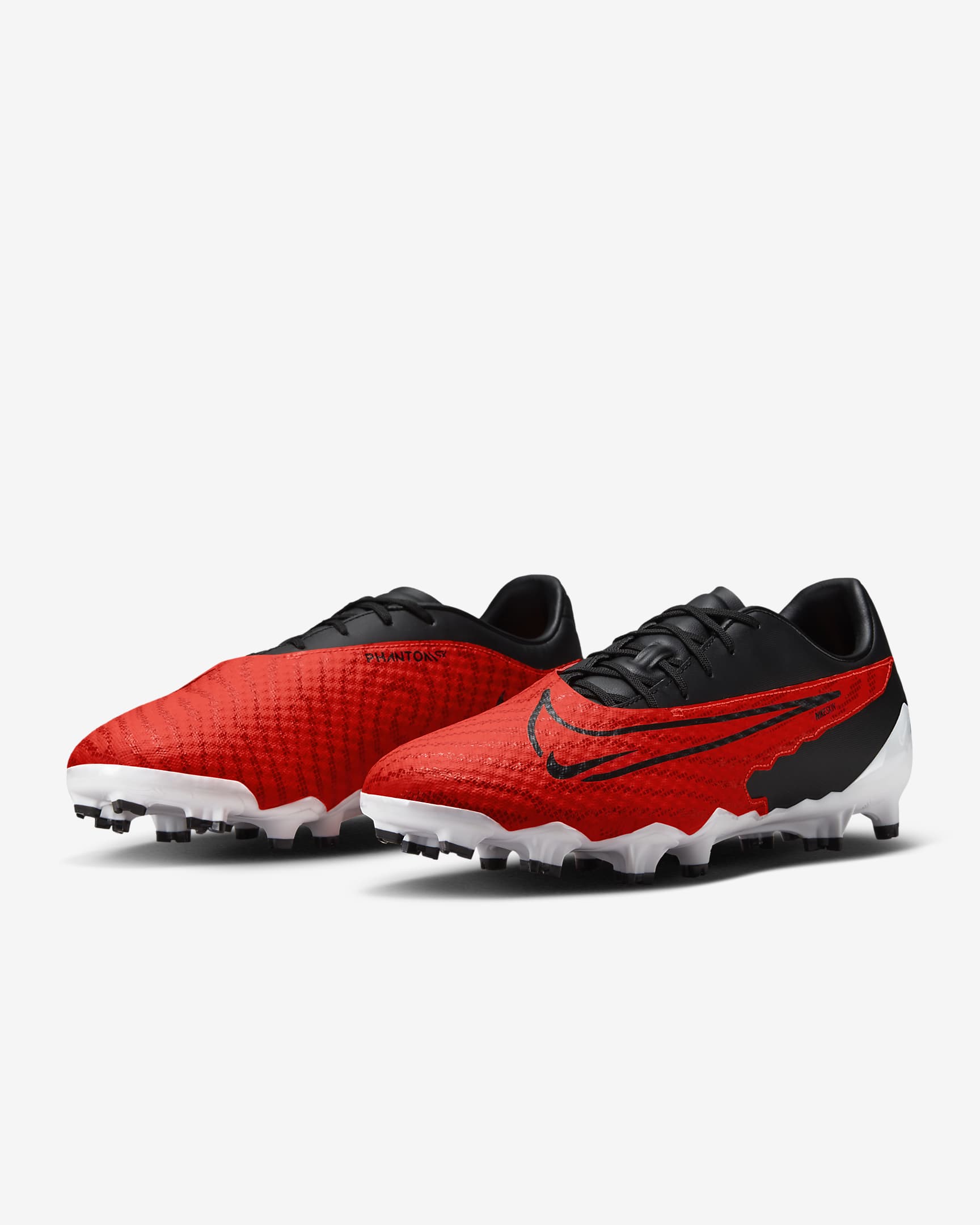 Nike Phantom GX Academy Multi-Ground Low-Top Football Boot. Nike PH