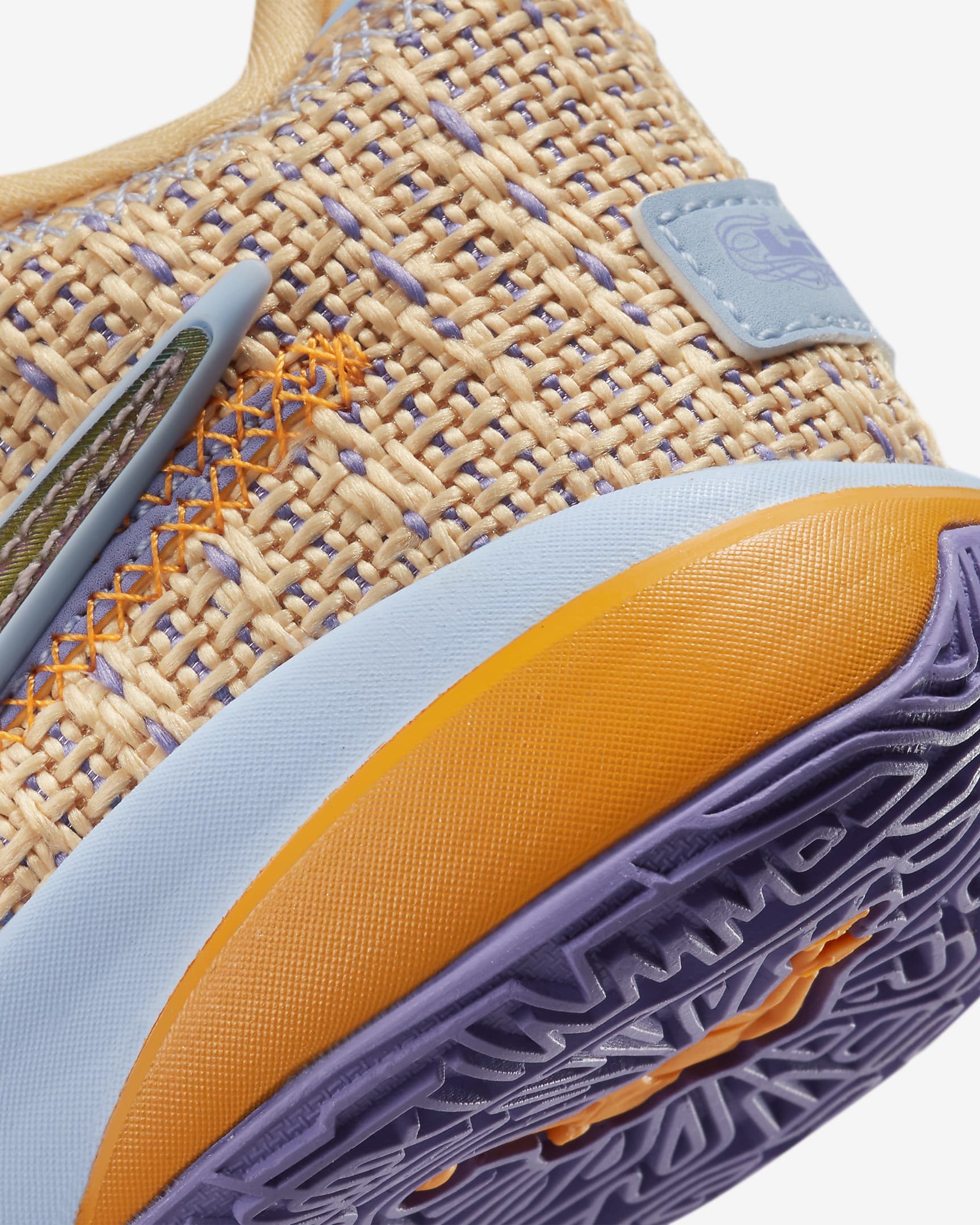 LeBron XX Younger Kids' Shoes. Nike MY