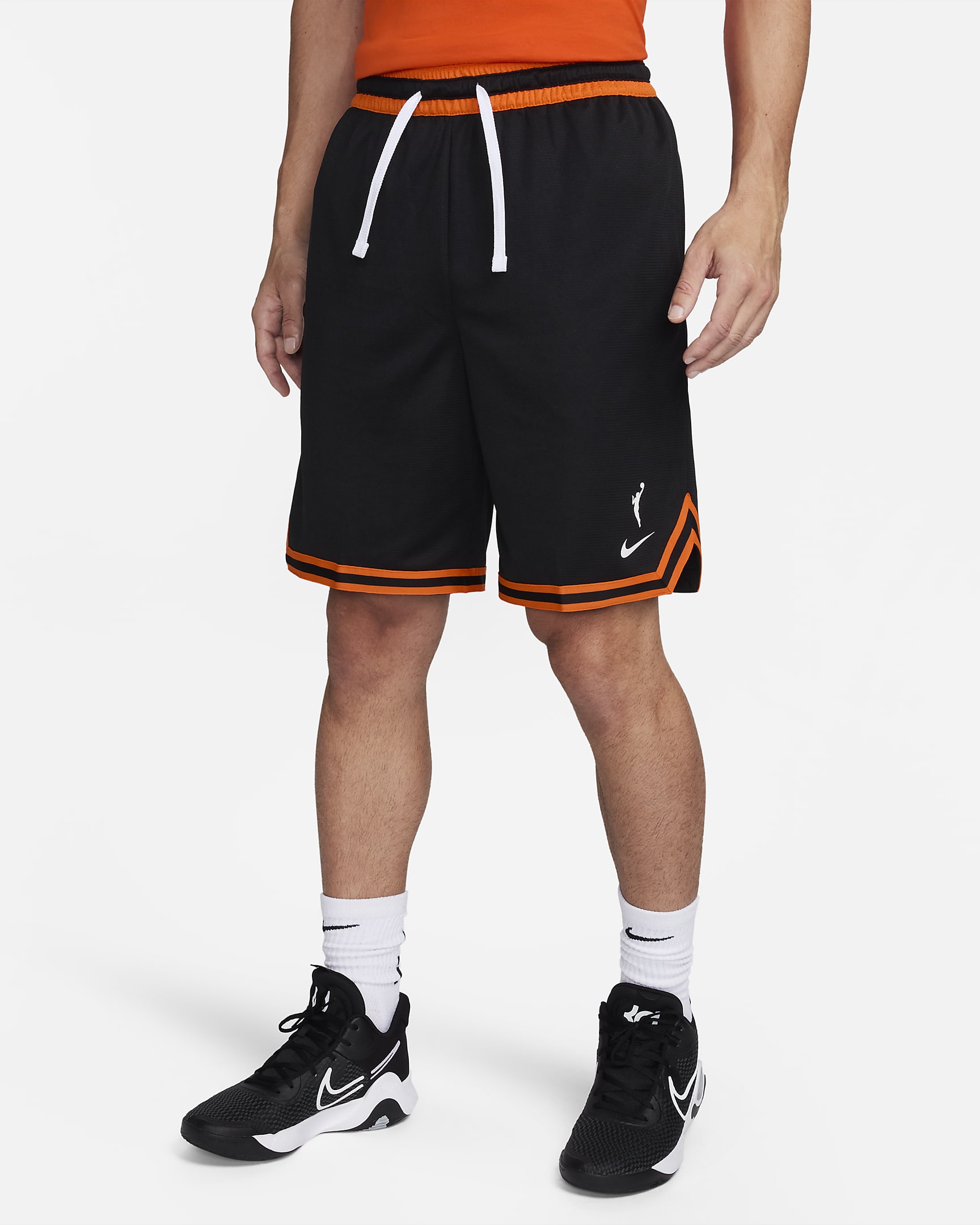 Team 13 Courtside Nike Dri-FIT WNBA-Shorts. Nike BE