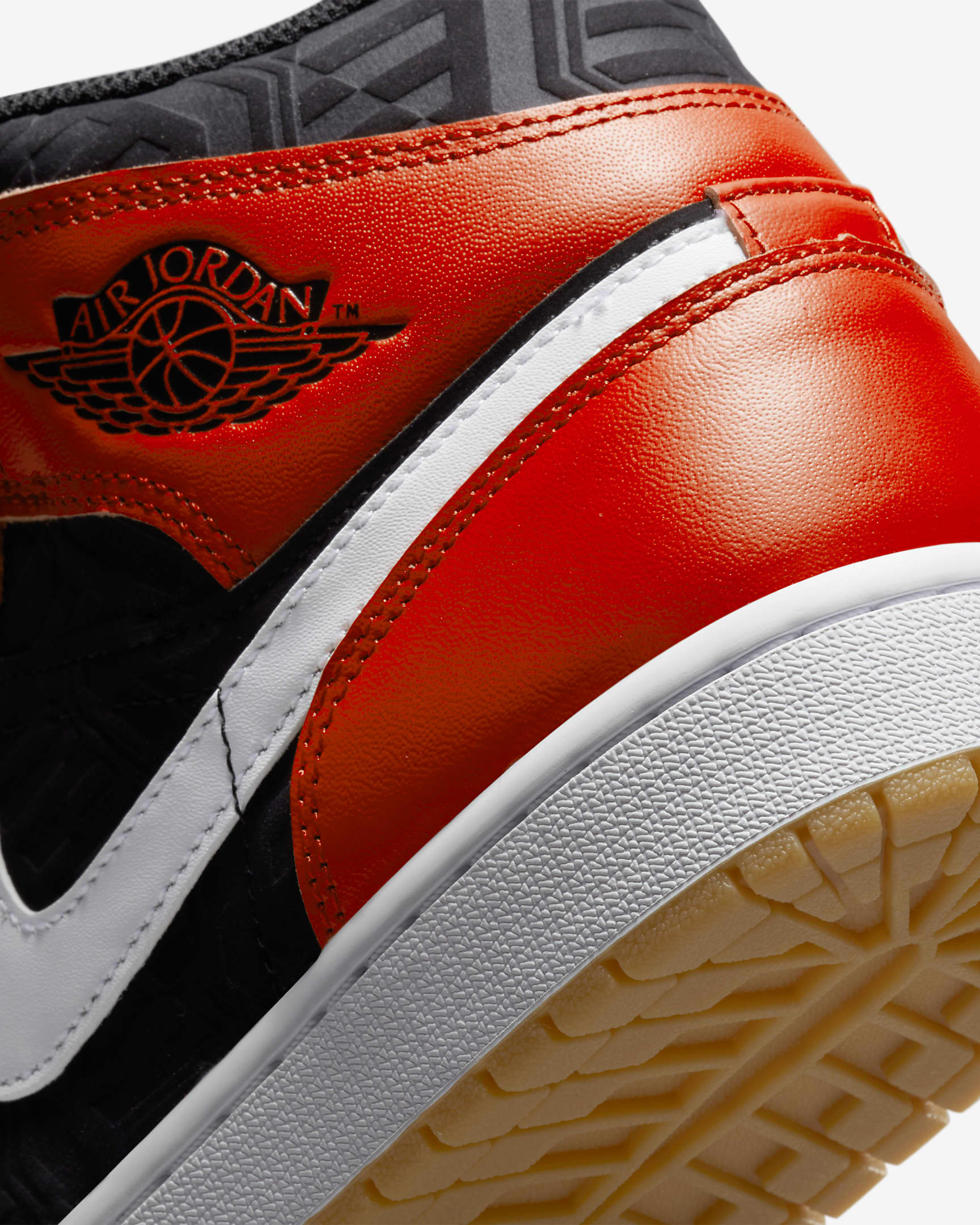 Air Jordan 1 中筒 SE 男鞋。Nike TW