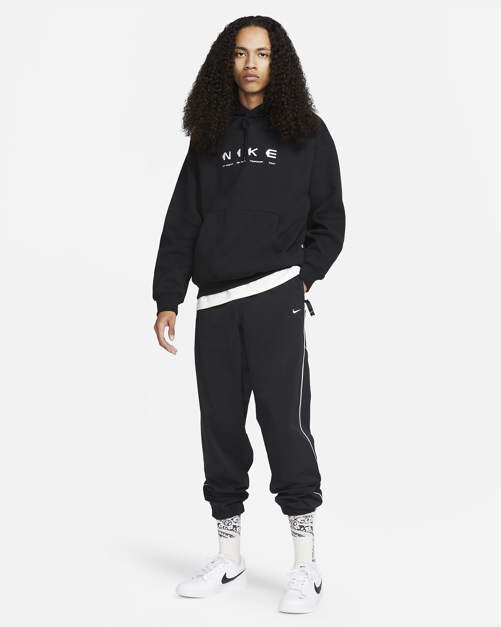 Nike SB Rugged Skate Tracksuit Bottoms. Nike LU