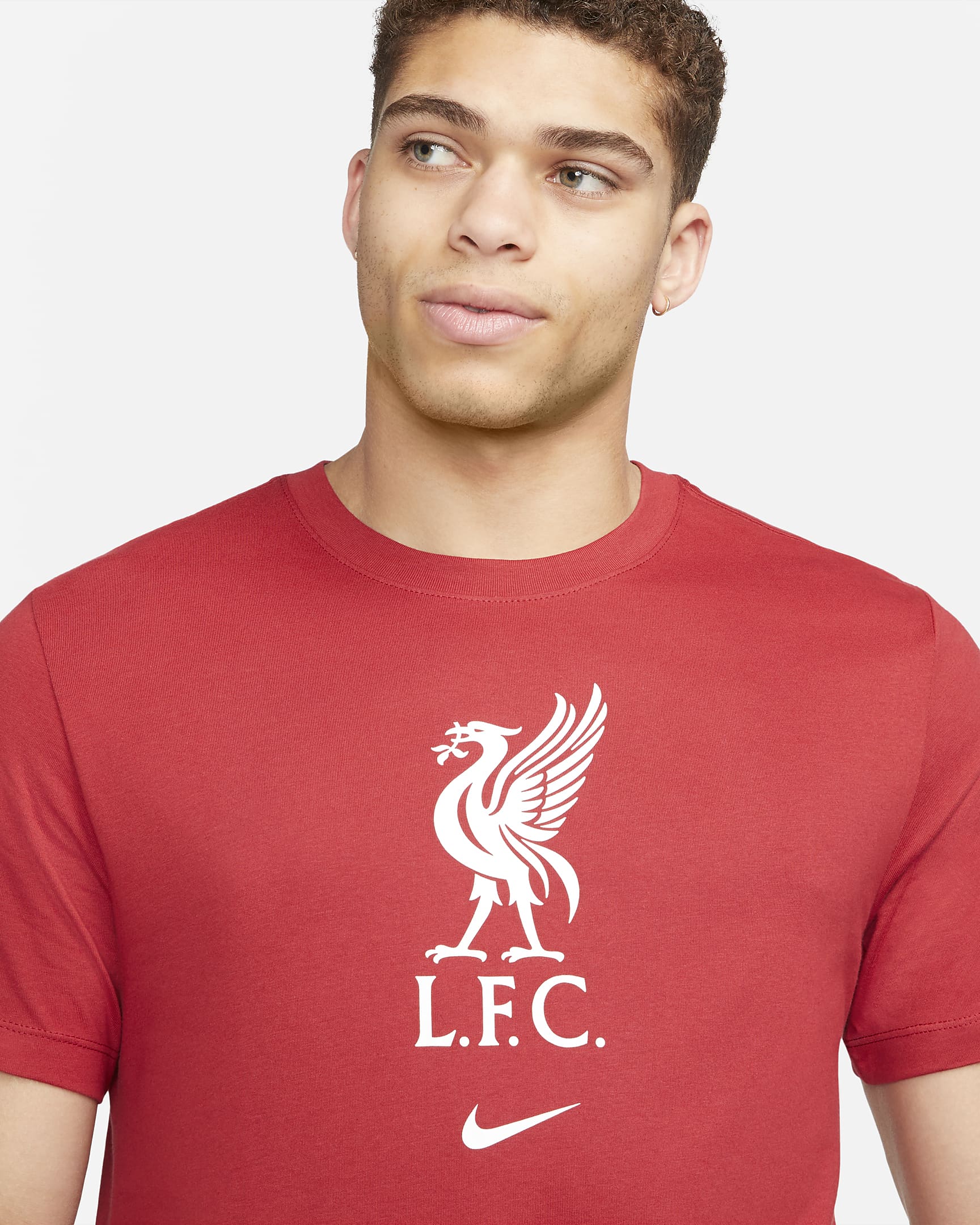 Liverpool Crest Men's Nike Soccer T-Shirt. Nike.com