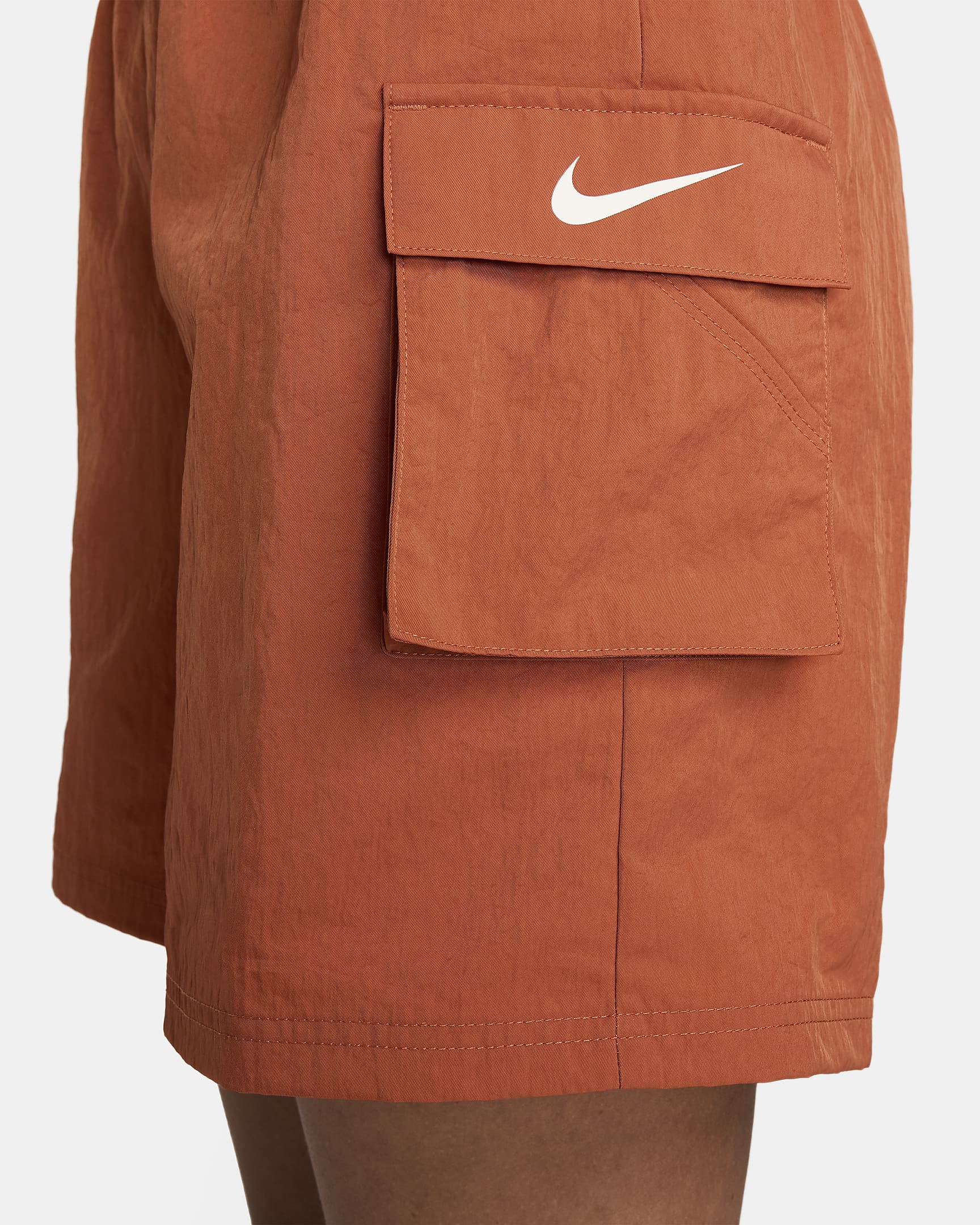 Nike Sportswear Essential Women's Woven High-Rise Shorts. Nike.com