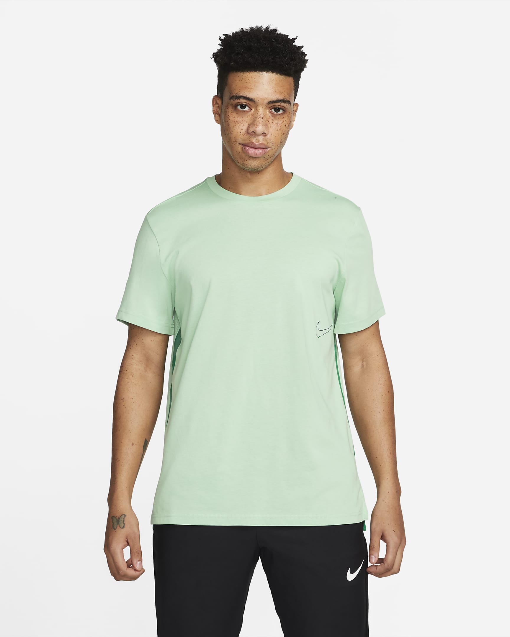 Nike Dri-FIT Men's Short-Sleeve Training Top. Nike LU