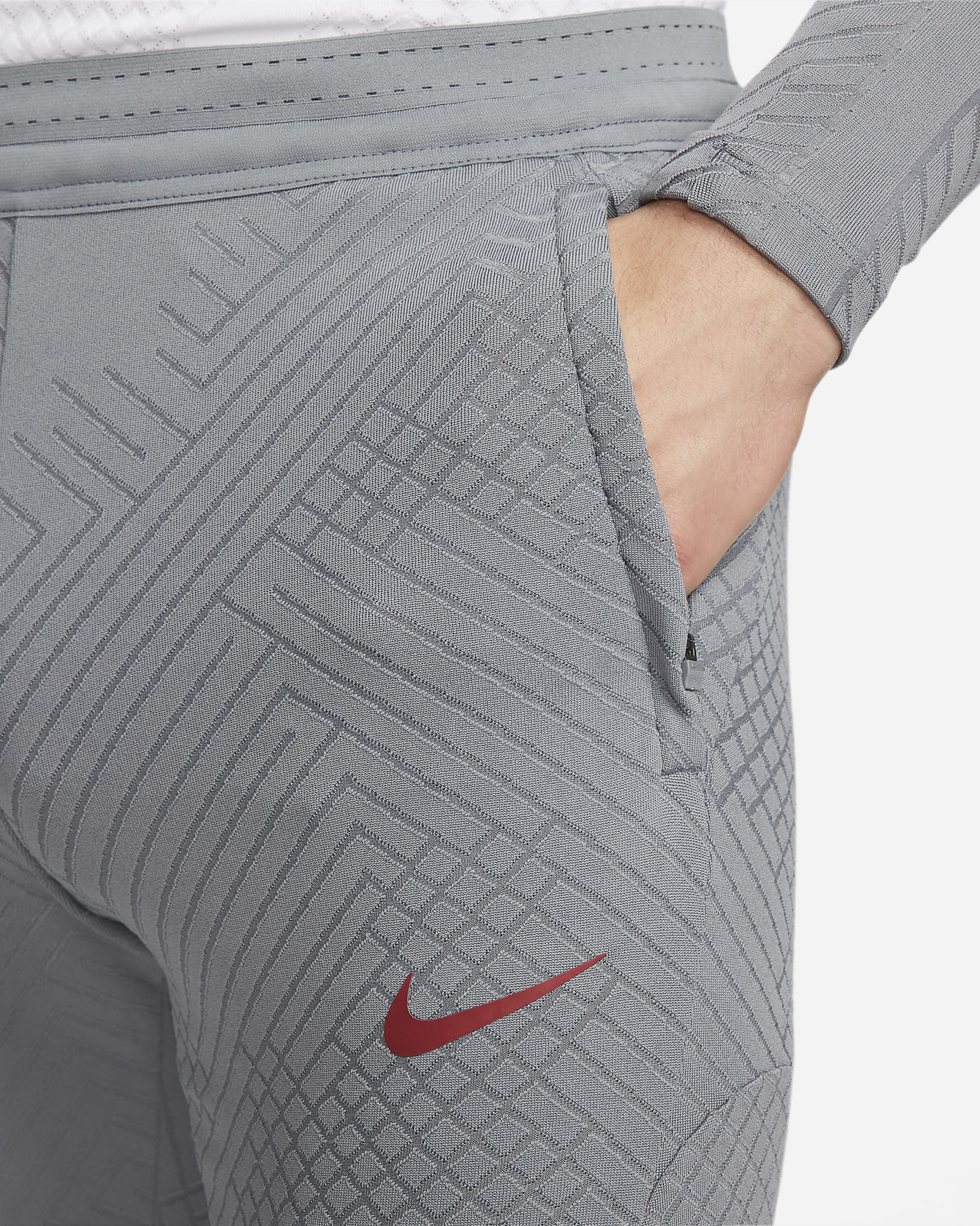 Liverpool F.C. Strike Elite Men's Nike Dri-FIT ADV Knit Football Pants ...