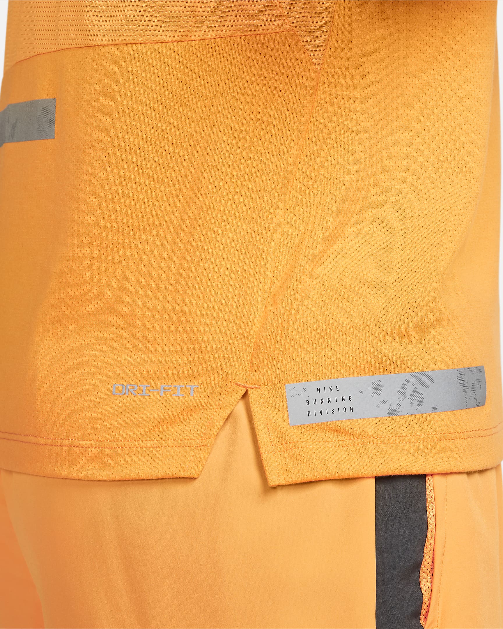 Nike Dri-FIT Run Division Rise 365 Men's Running Tank. Nike IN