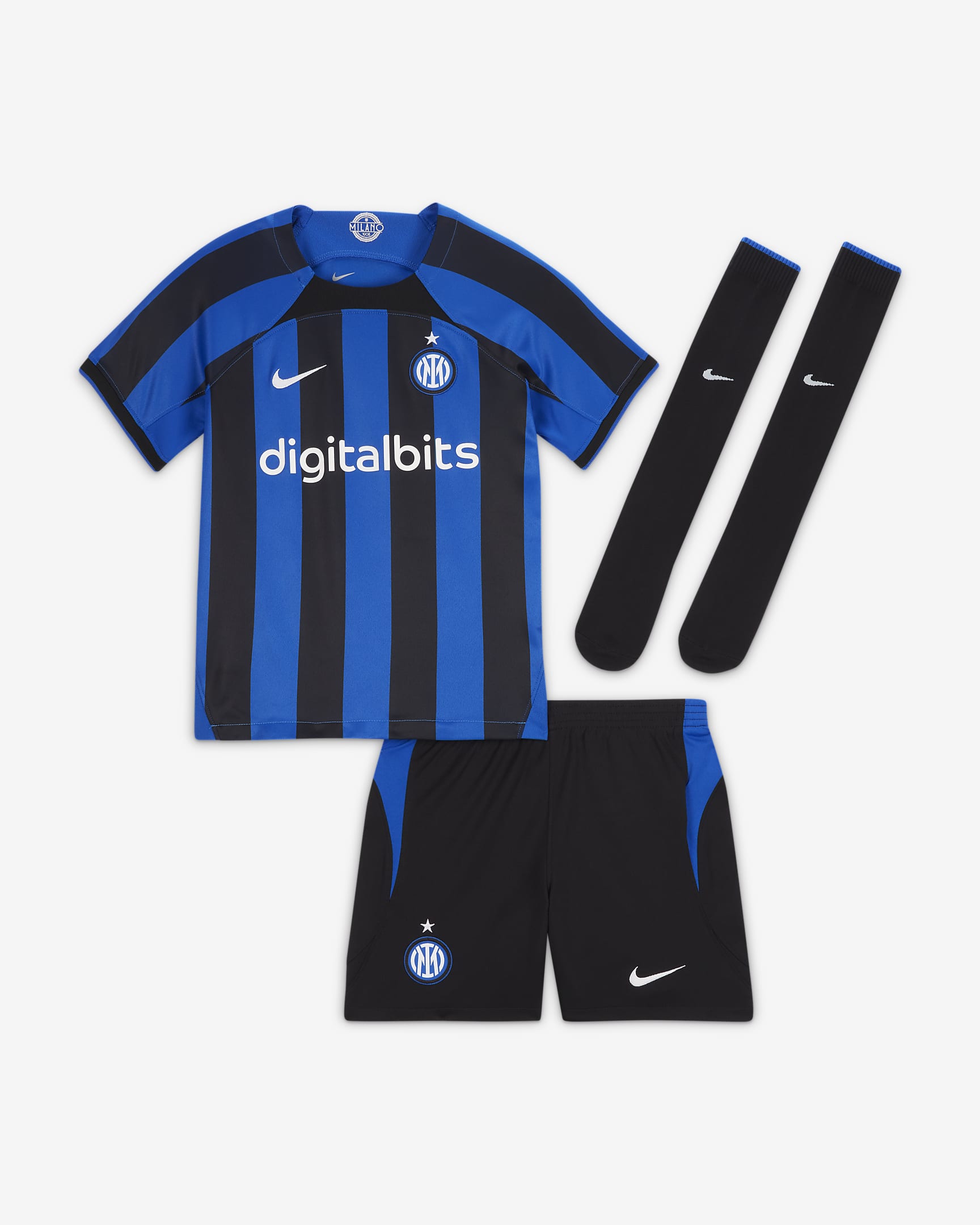 Inter Milan 2022/23 Home Younger Kids' Nike Football Kit. Nike DK