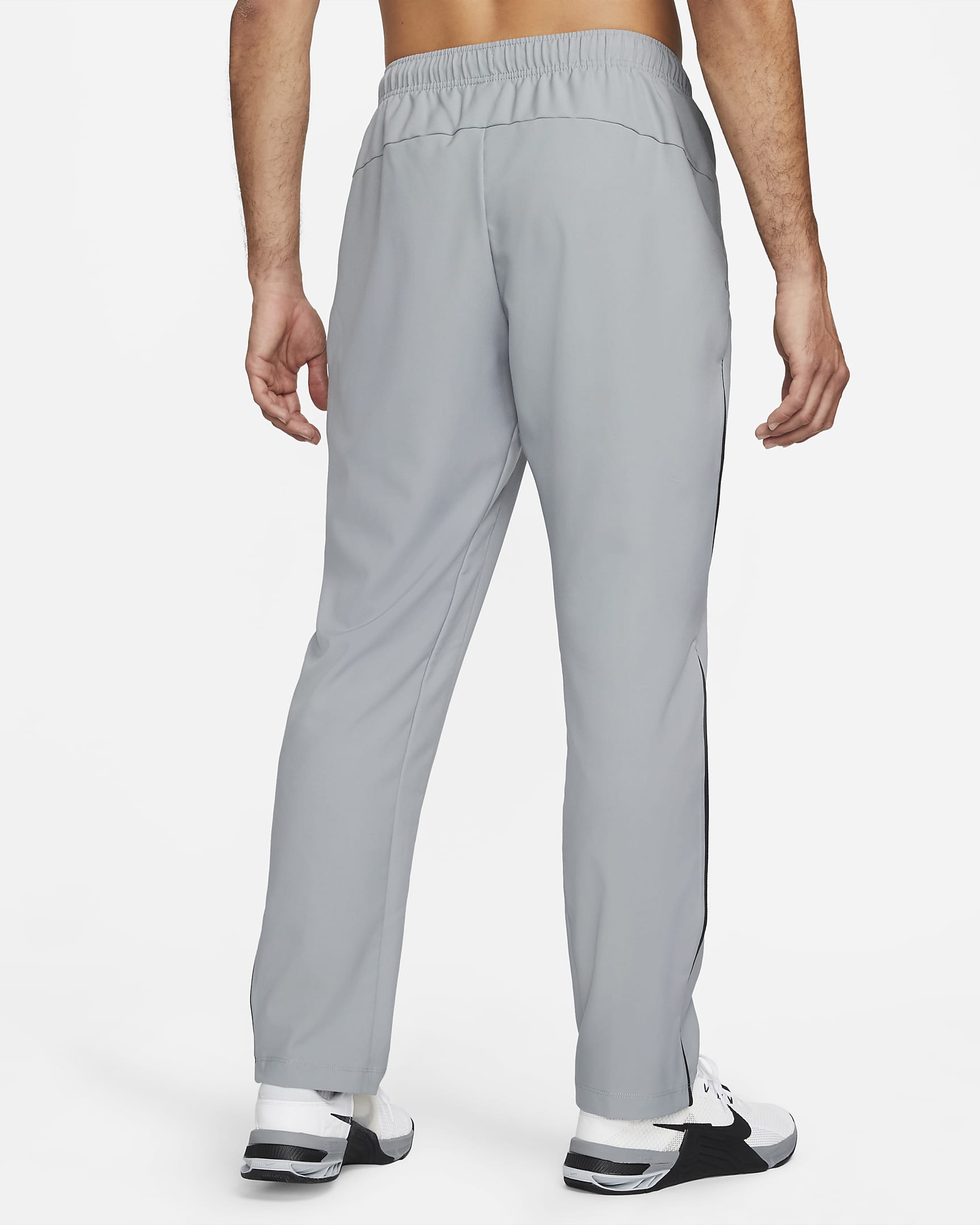 Nike Dri-FIT Men's Woven Team Training Trousers. Nike NZ