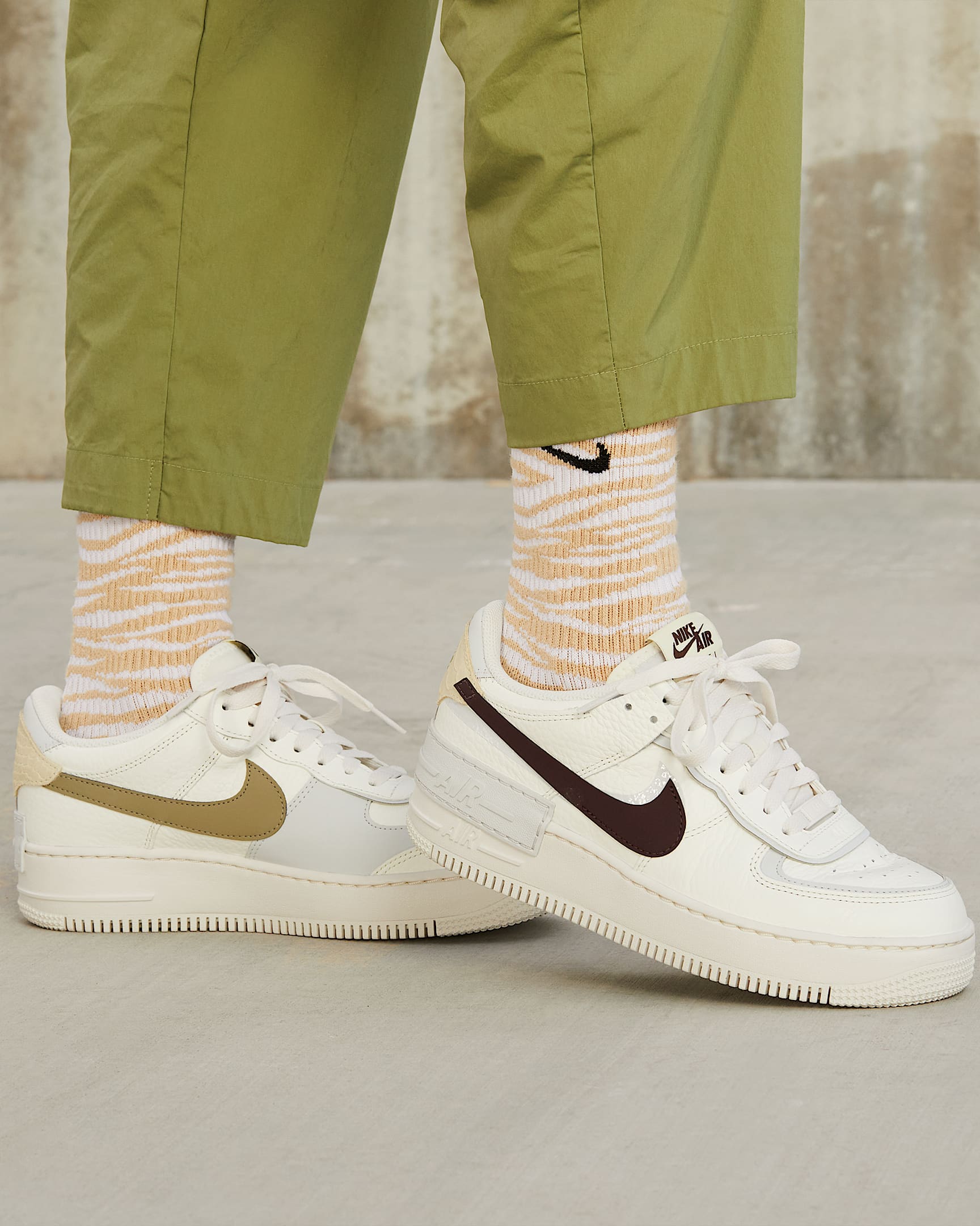 Nike Air Force 1 Shadow Women's Shoes. Nike AT