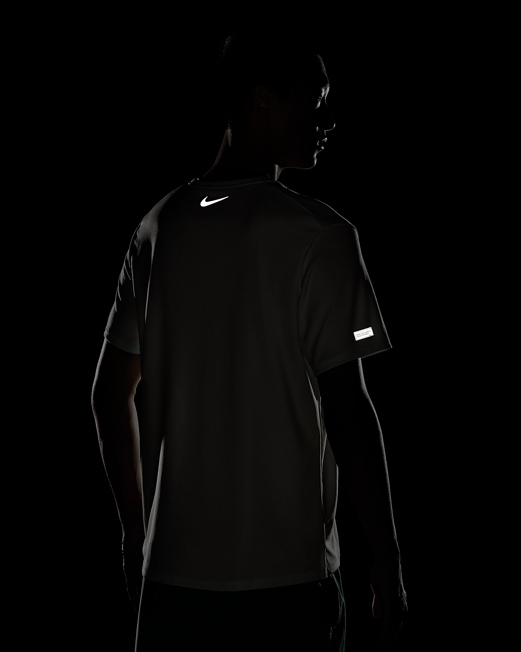 Nike Miler Flash Men's Dri-FIT UV Short-Sleeve Running Top. Nike PH