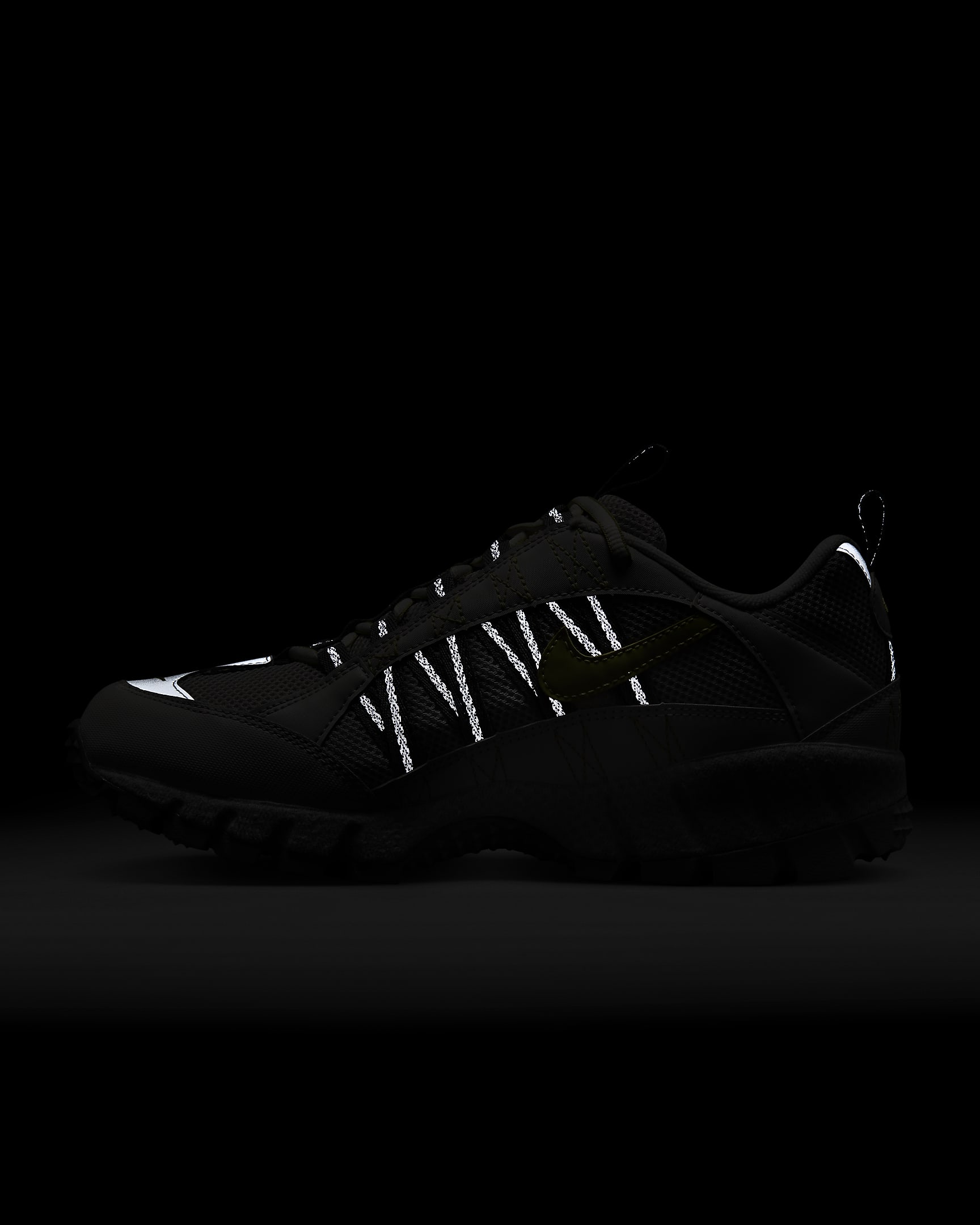 Nike Air Humara Shoes. Nike LU