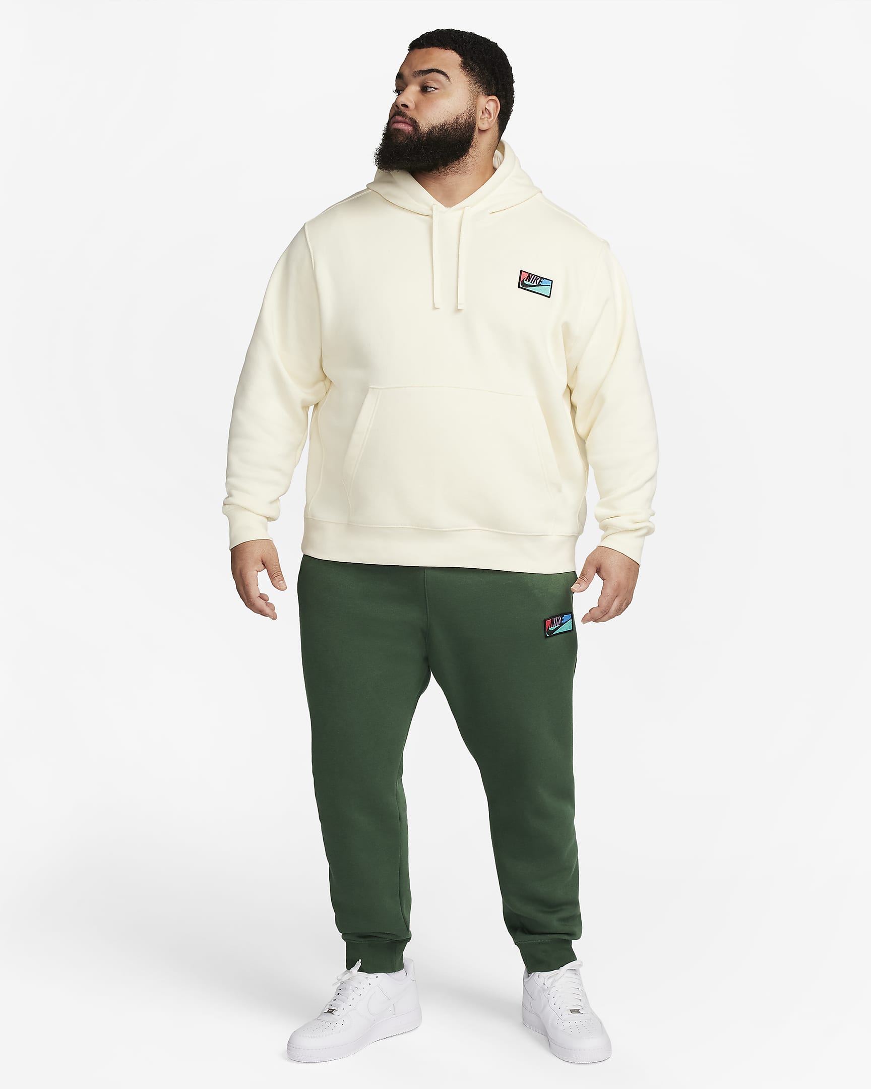 Nike Club Fleece Hoodie mit Patch für Herren. Nike DE