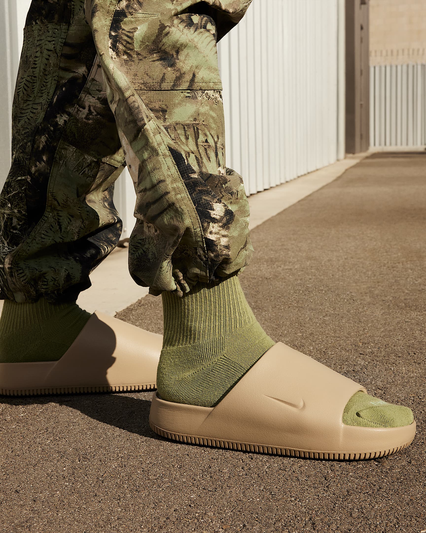 Nike Calm Men s Slides Nike UK Nike Calm Men s Slides Nike UK