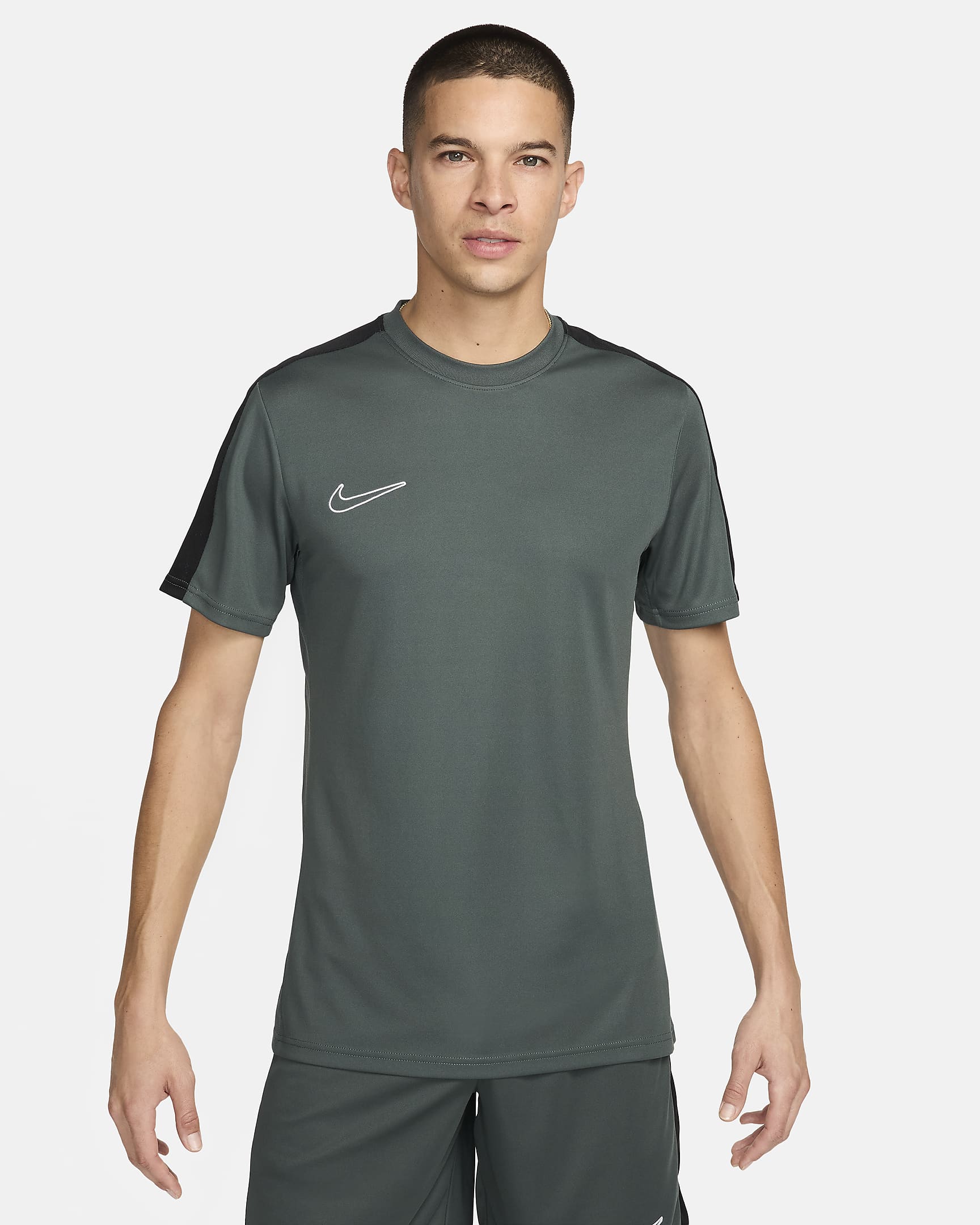 Nike Academy Men's Dri-FIT Short-Sleeve Football Top. Nike LU