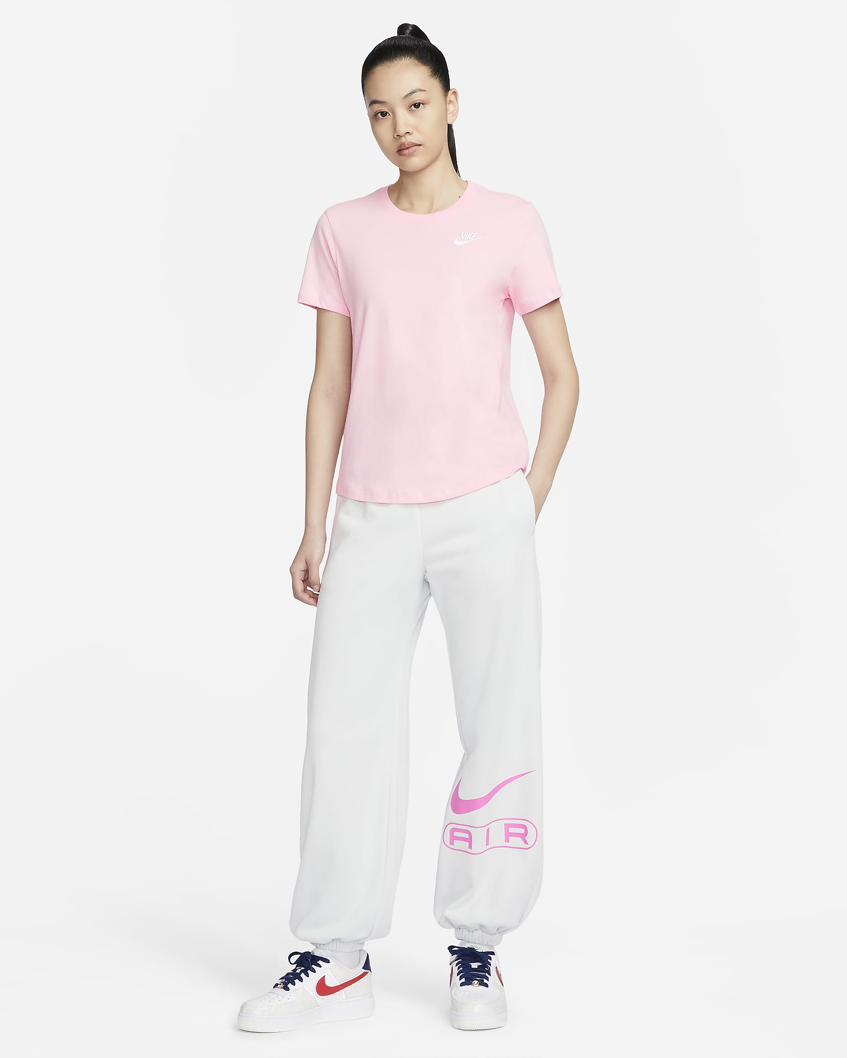 Nike Sportswear Club Essentials Women's T-Shirt. Nike PH