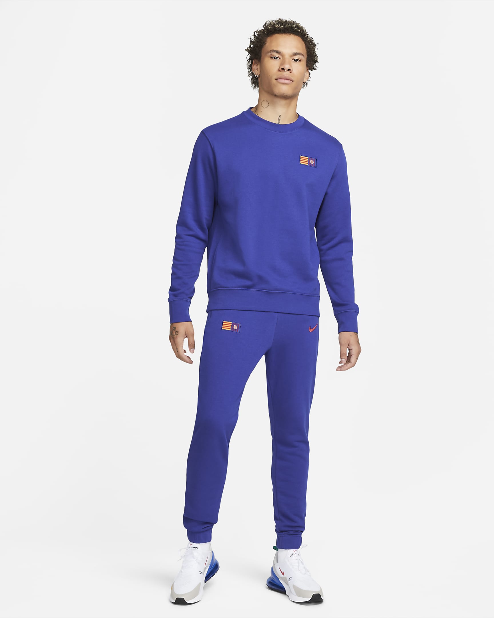 Barcelona Club Men's Nike Football Pullover Crew. Nike LU