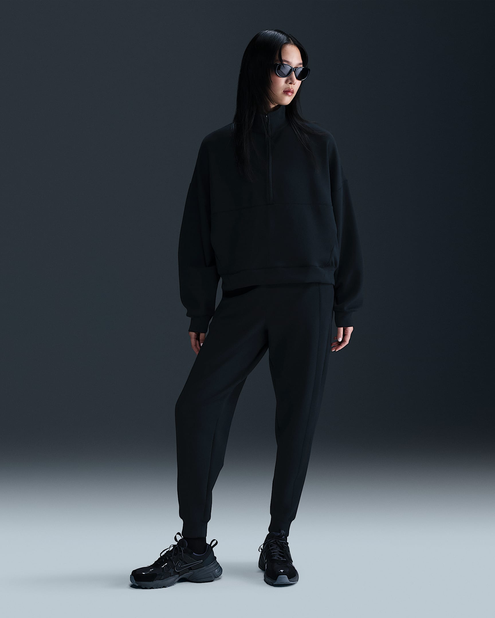 Nike 24.7 ImpossiblySoft Women's Dri-FIT Oversized 1/2-Zip Top. Nike SG