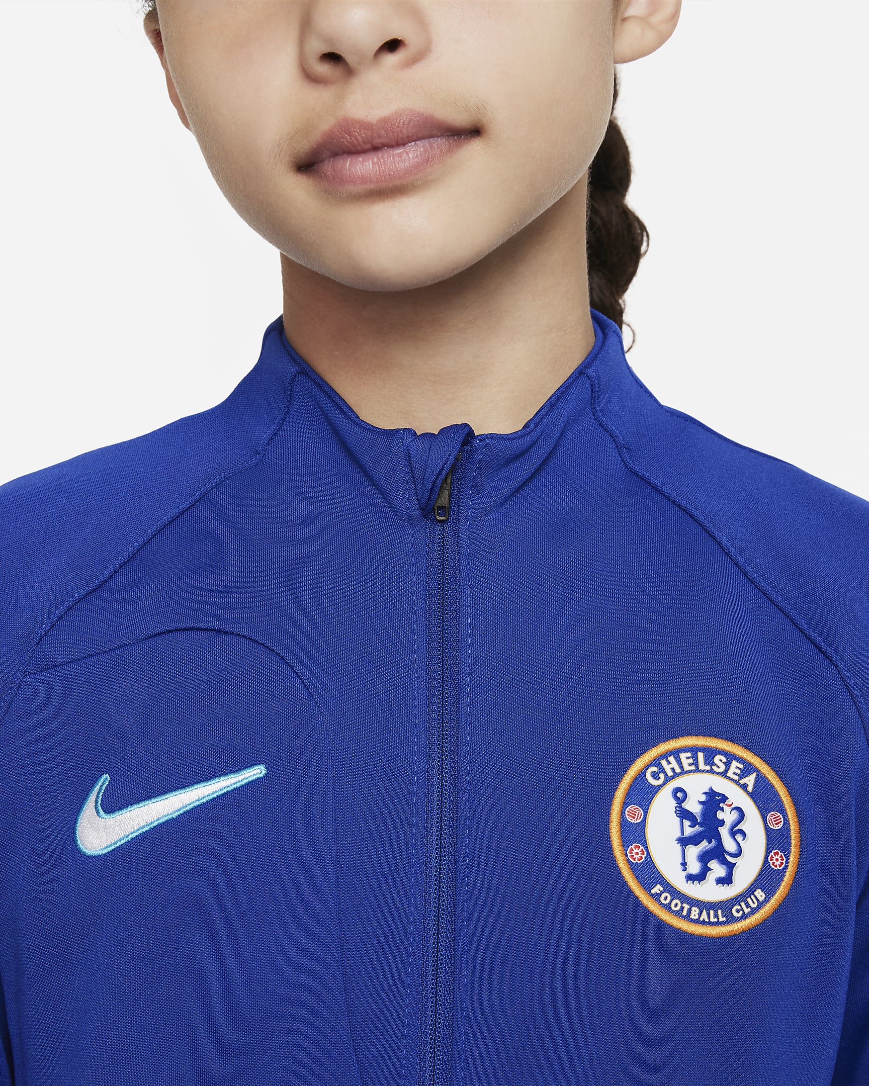 Chelsea F.C. Academy Pro Older Kids' Nike Football Jacket. Nike SI