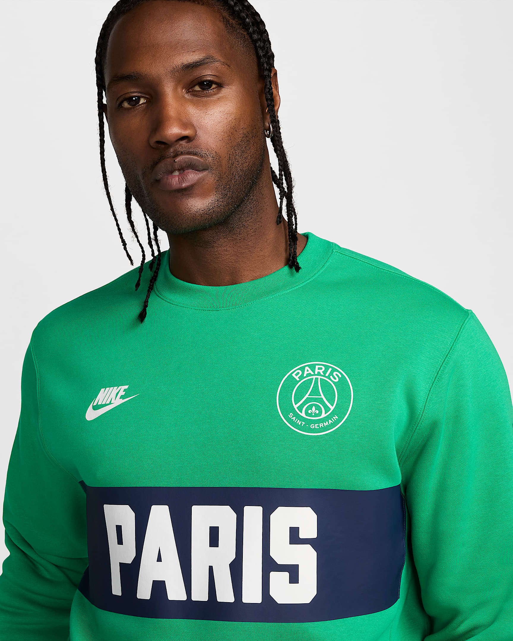 Paris Saint-Germain Club Sport Essentials Men's Nike Football Crew-Neck ...
