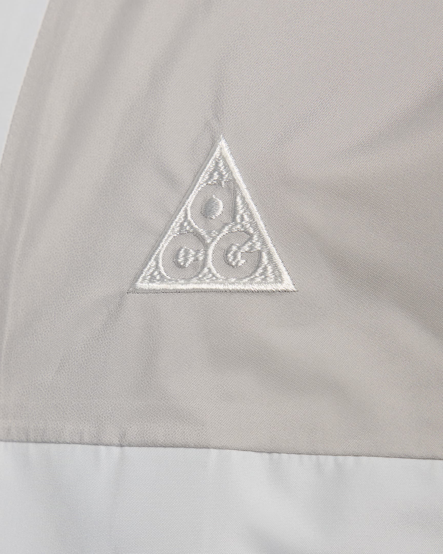 Nike Storm-FIT ADV ACG "Chain of Craters" Herrenjacke. Nike AT