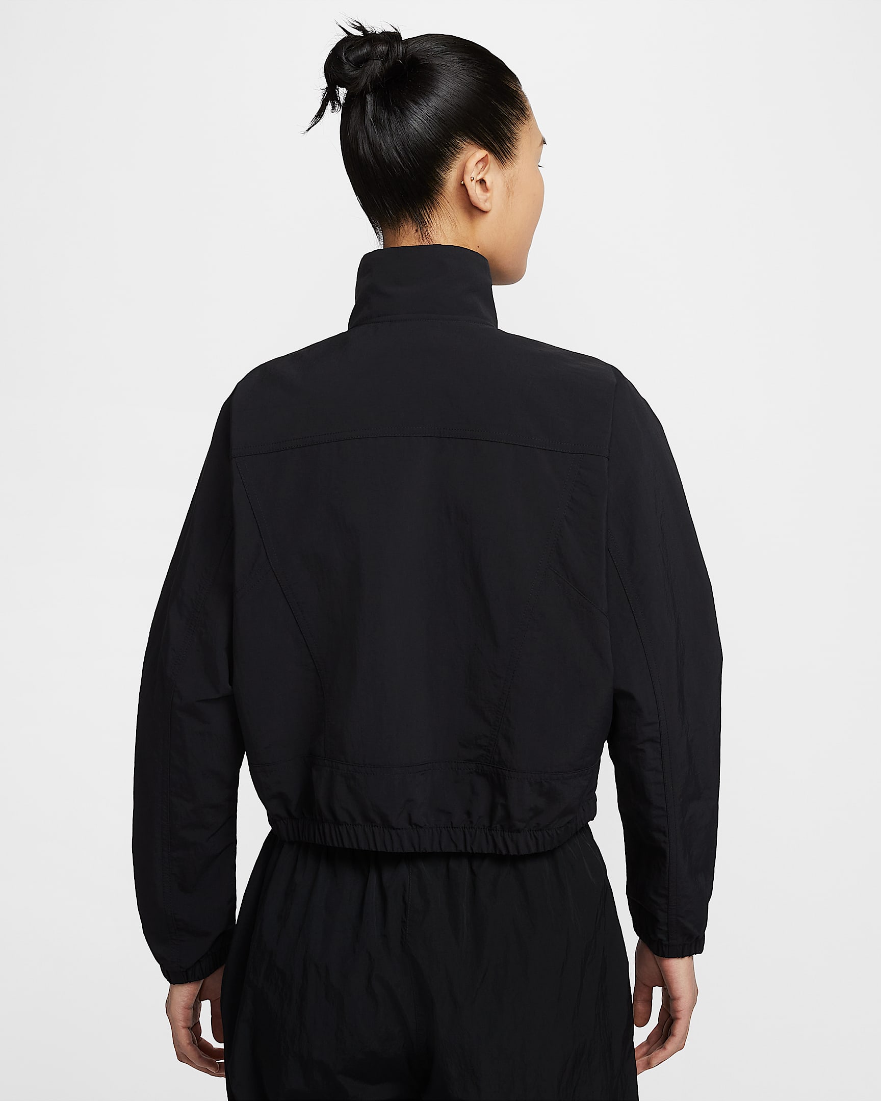 Nike Sportswear Everything Wovens Women's Oversized Repel UV Protection Jacket. Nike IN