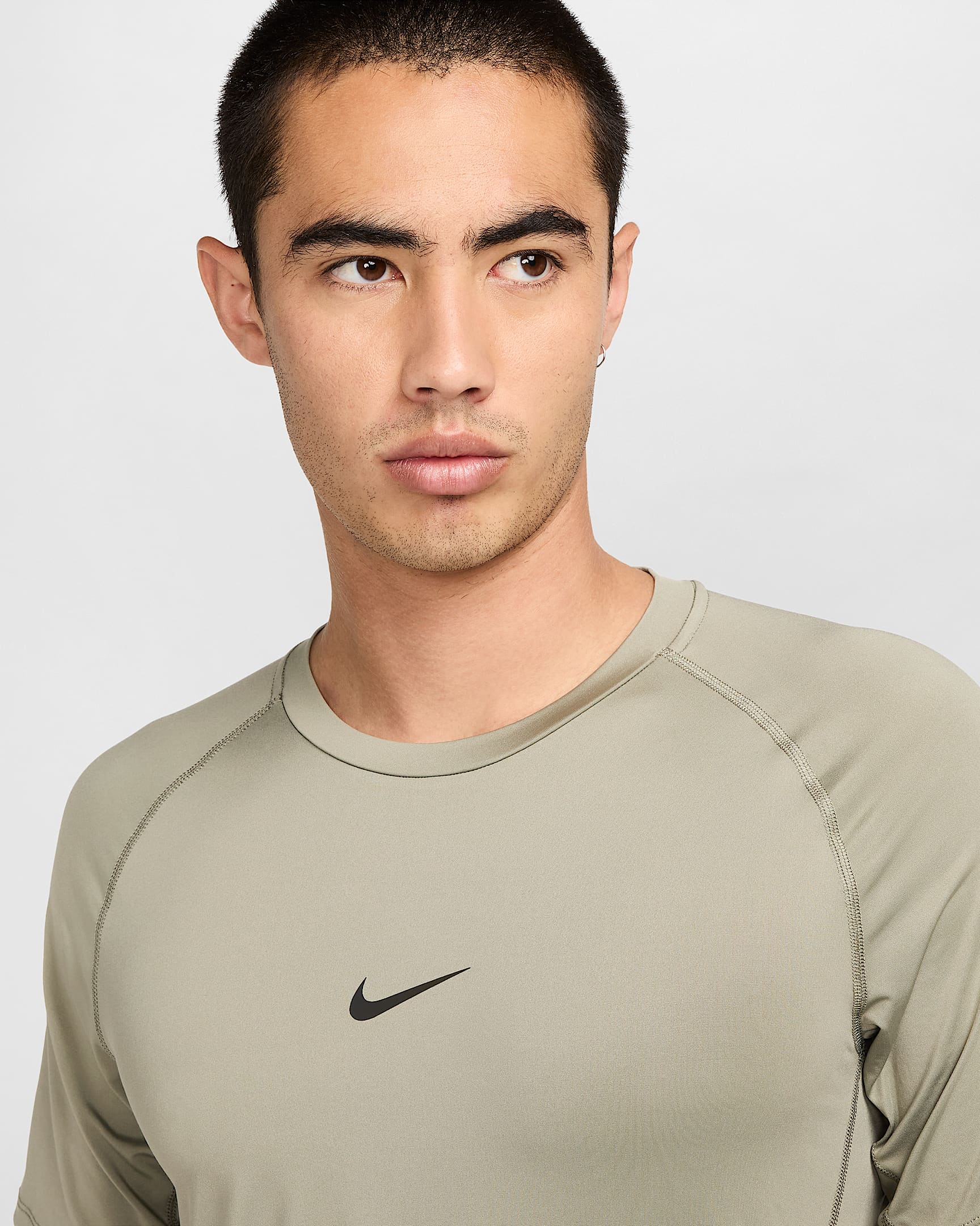 Nike Pro Men's Dri-FIT Slim Short-Sleeve Top. Nike UK