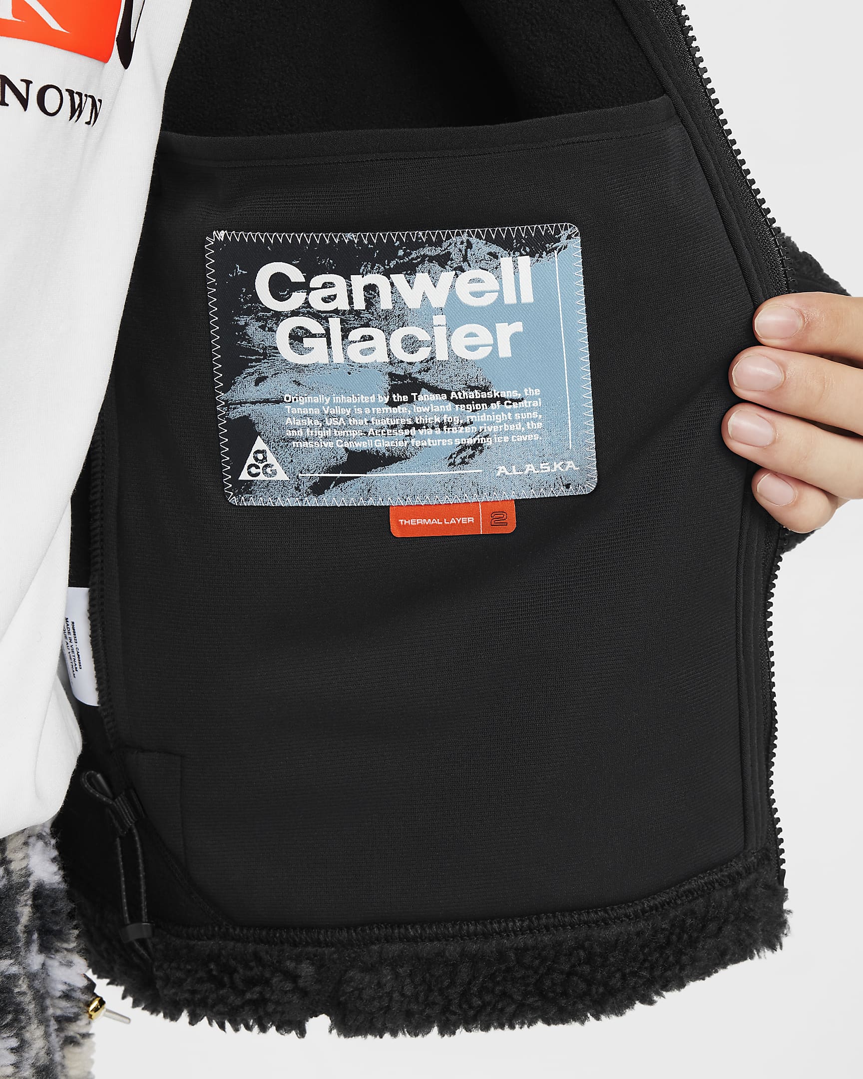 Nike ACG "Canwell Glacier" Men's Therma-FIT ADV Windproof Jacket. Nike.com