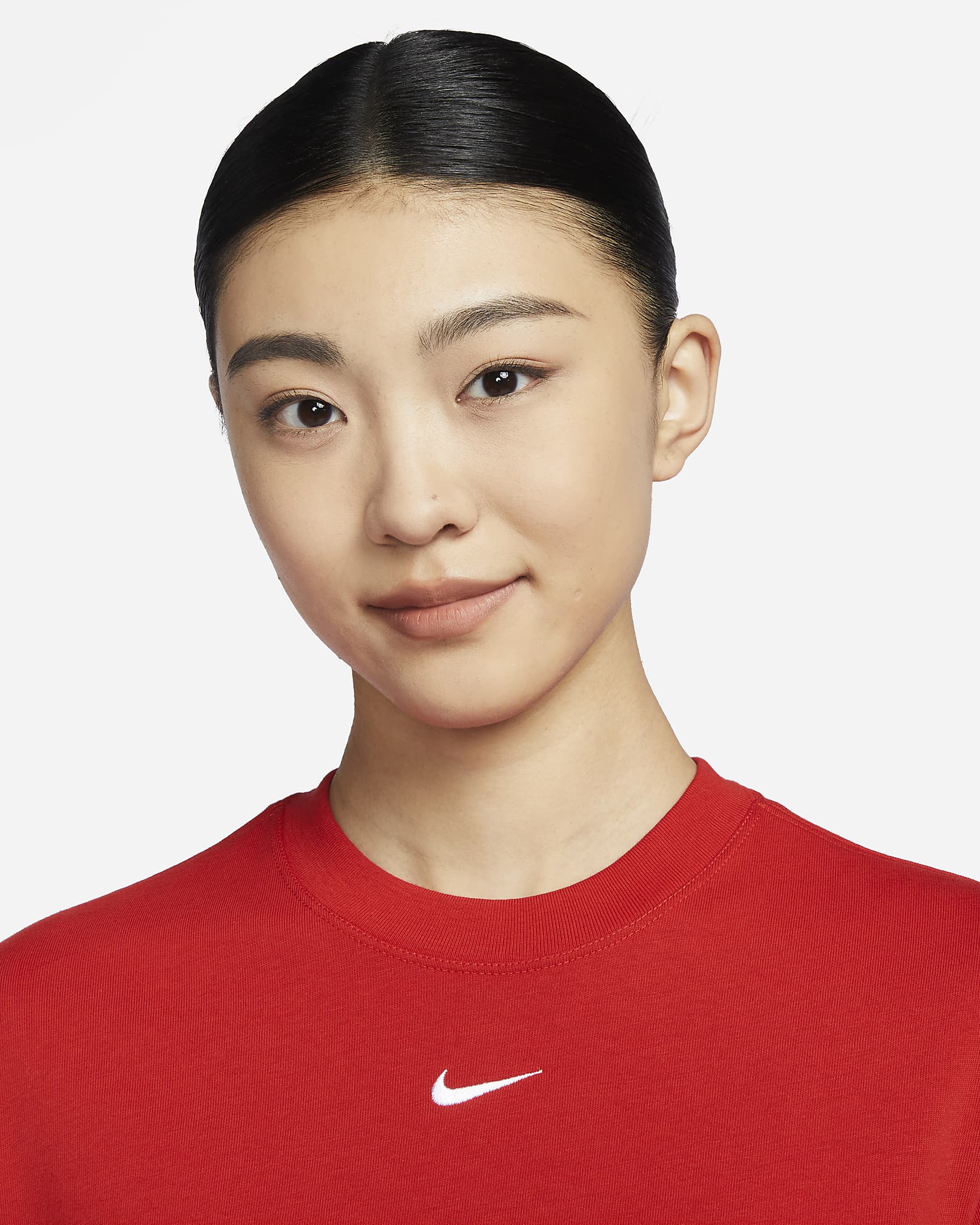 Nike Sportswear Essential Women's Boxy T-Shirt. Nike ID