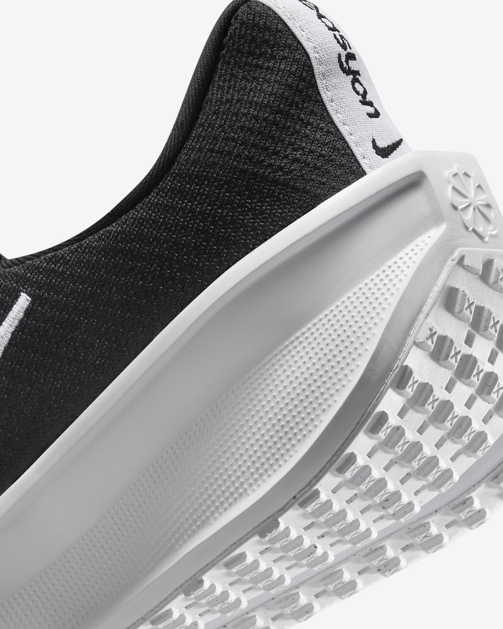 Nike Interact Run EasyOn Men's Road Running Shoes. Nike JP