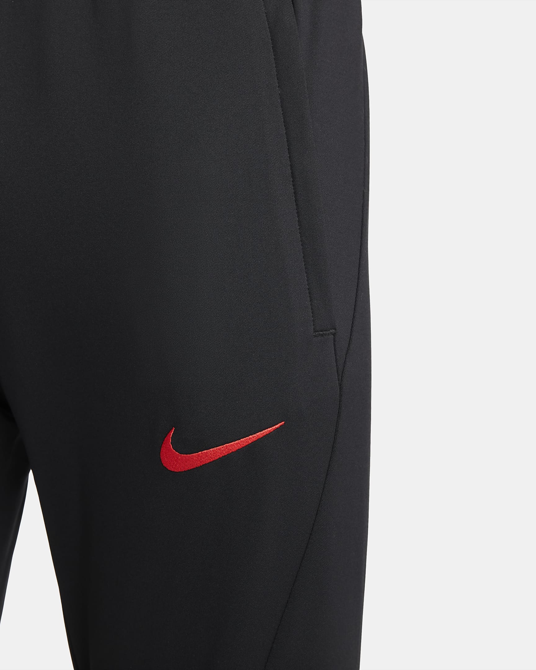 Liverpool Fc Strike Nike Dri Fit Herren Fußballhose Aus Strickmaterial