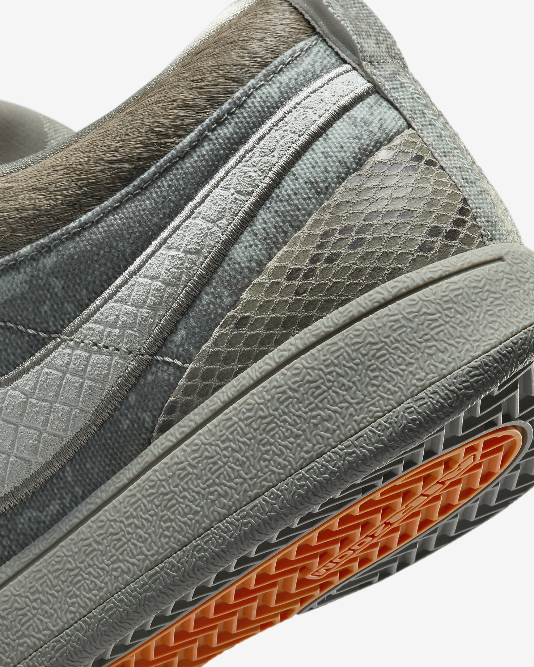 Book 1 EP Premium Basketball Shoes. Nike IN