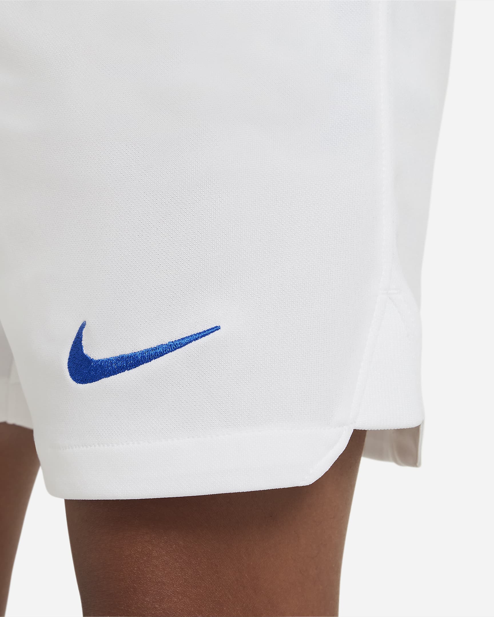 Croatia 2022/23 Home Younger Kids' Nike Football Kit. Nike LU