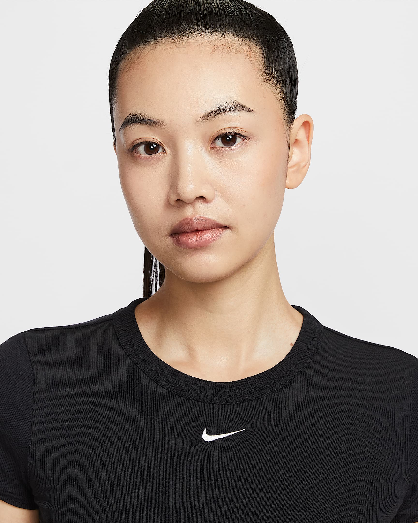 Nike Sportswear Chill Knit Women's Tight Short-Sleeve Cropped Mini-Rib ...