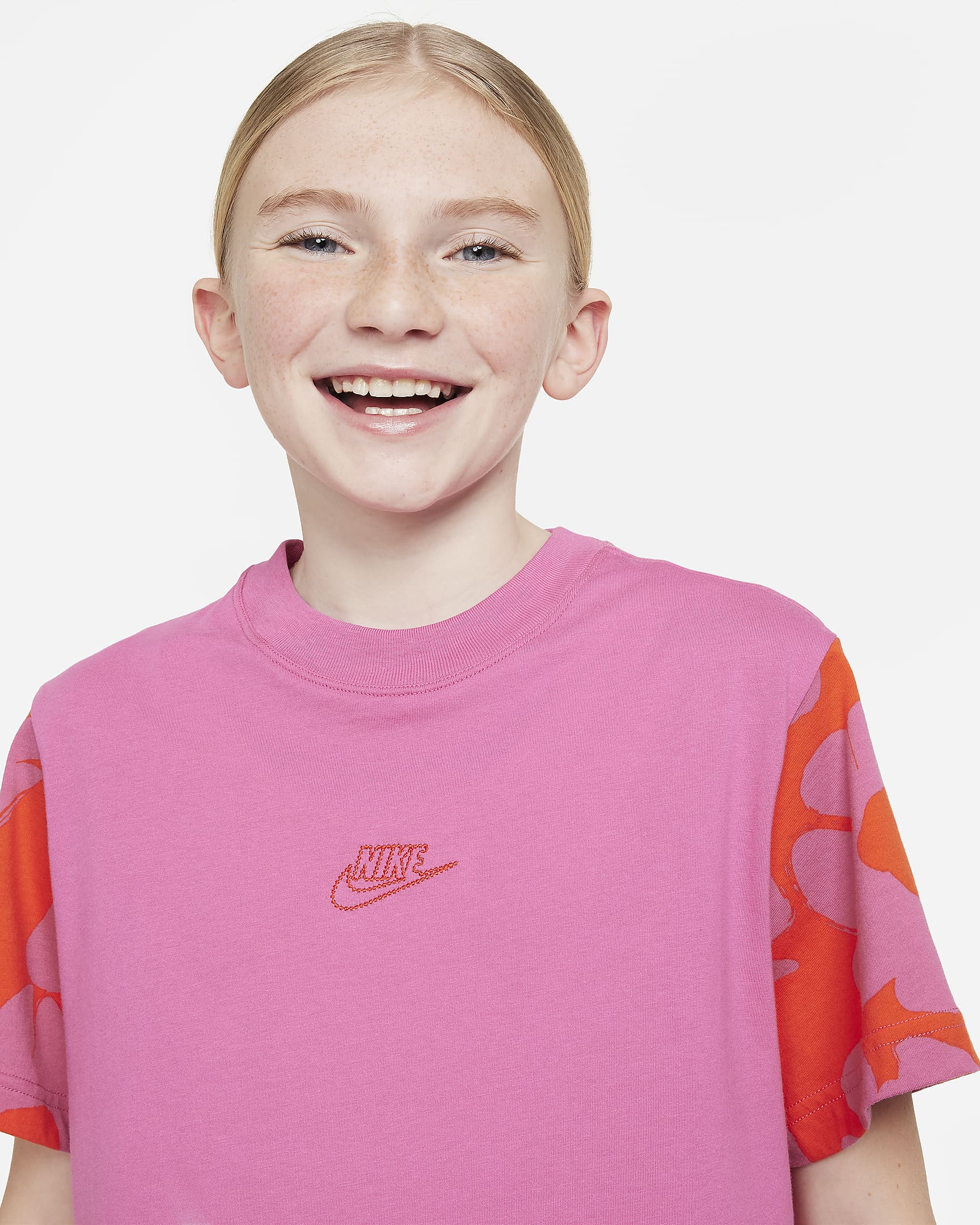 Nike Sportswear Older Kids' (Girls') Boxy T-Shirt. Nike IN