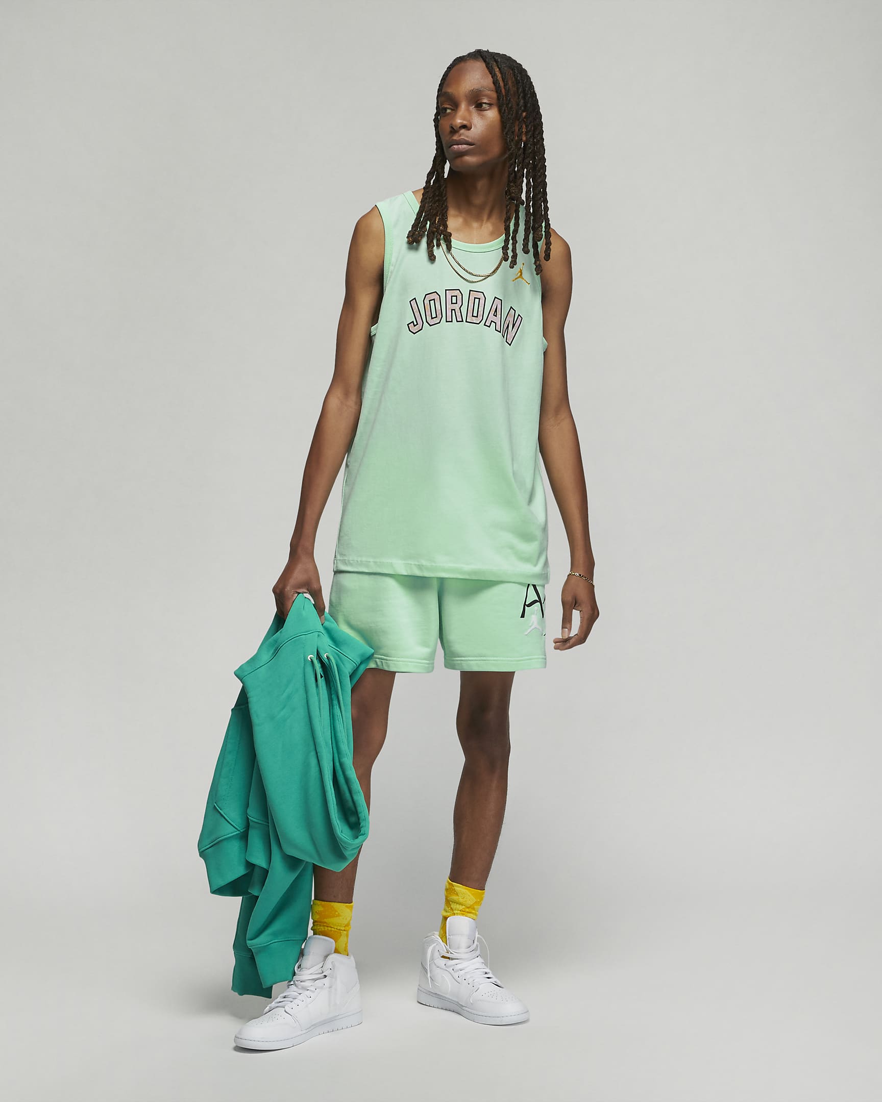 Jordan Sport DNA Men's Graphic Tank. Nike SK