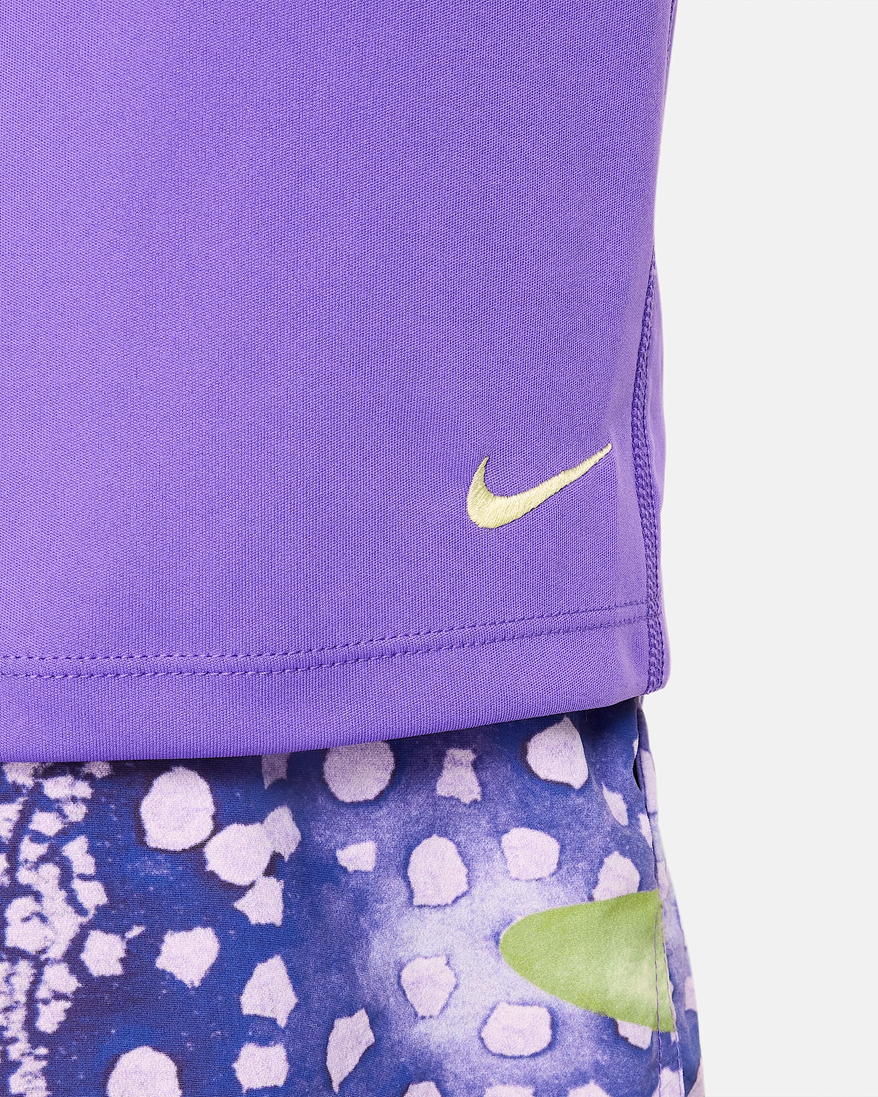 Nike ACG UV rövid ujjú póló nagyobb gyerekeknek. Nike HU