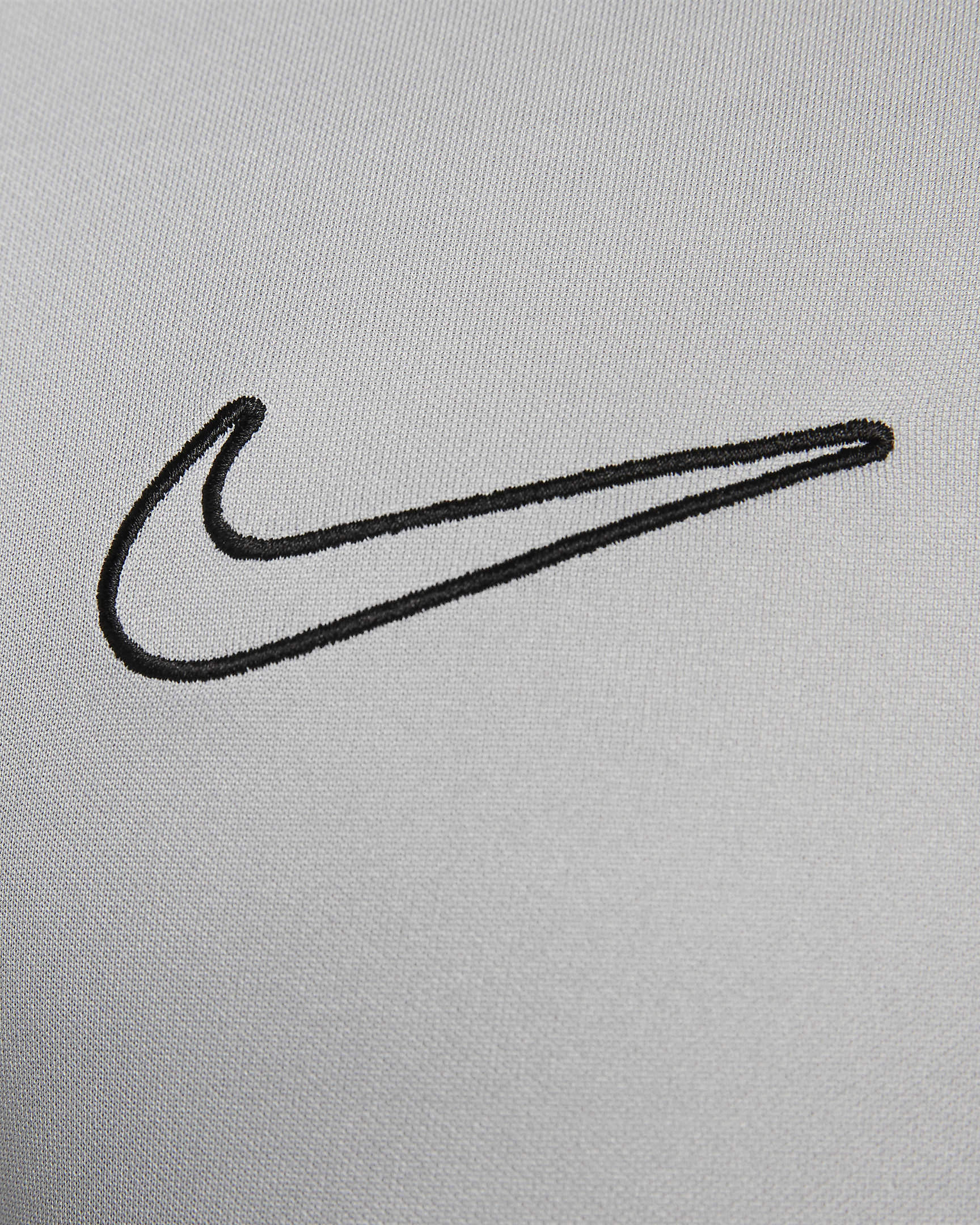 Nike Academy Dri-FIT Kurzarm-Fußballoberteil für Herren. Nike BE