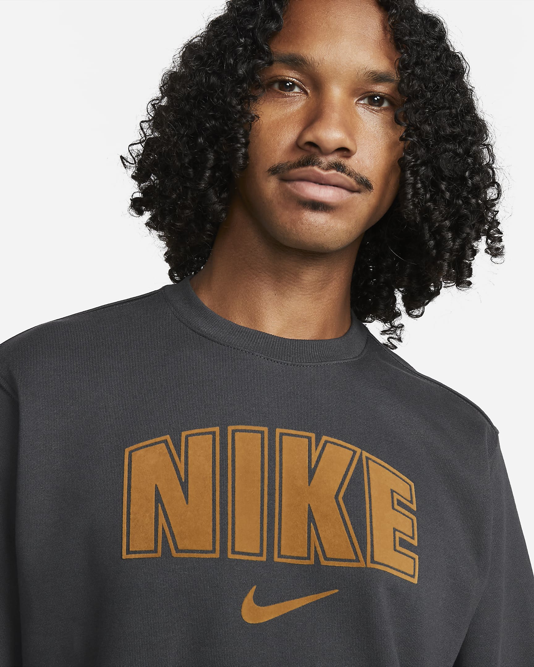 Nike Sportswear Men's Fleece Sweatshirt. Nike AE