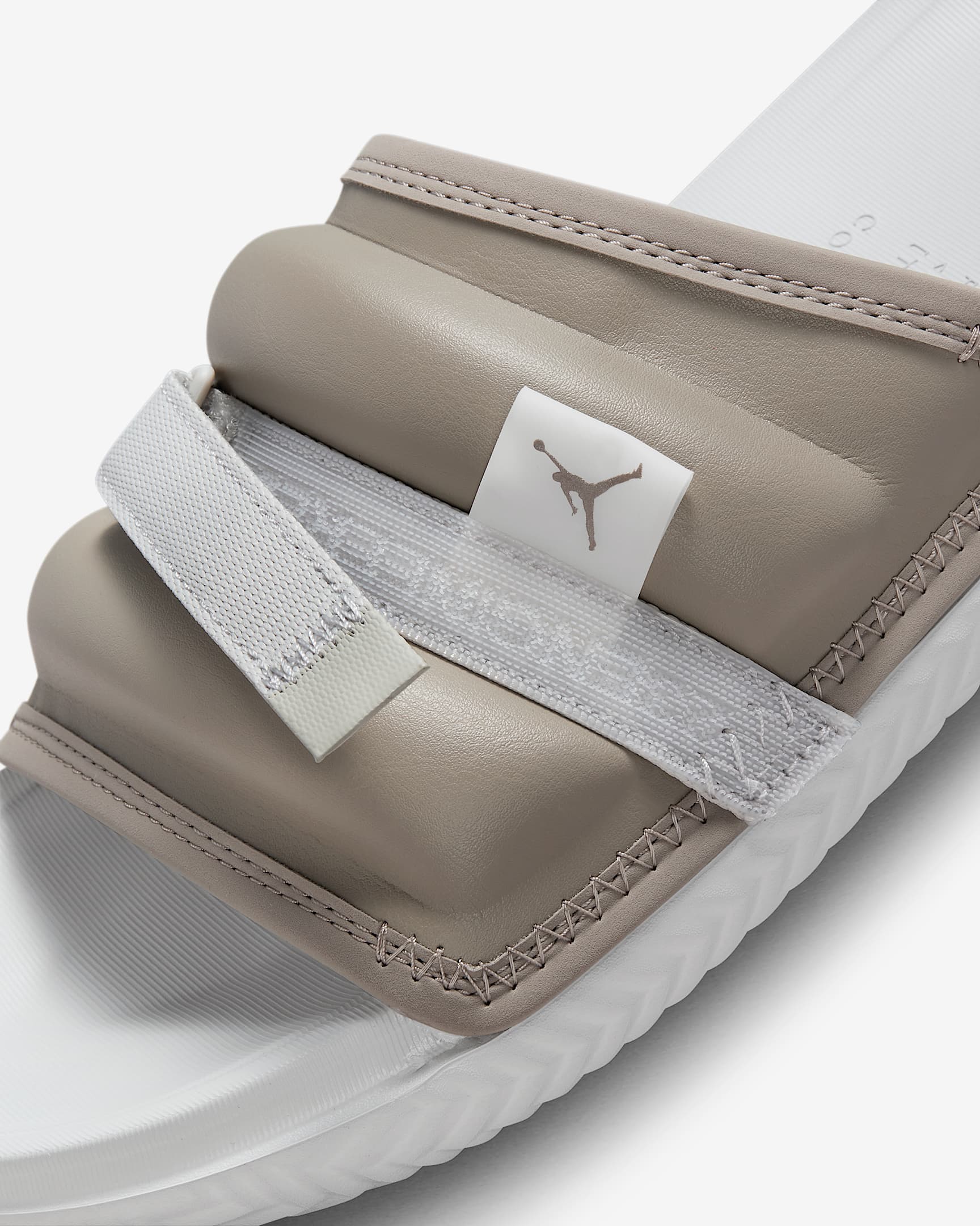 Jordan Super Play Men's Slides. Nike IN